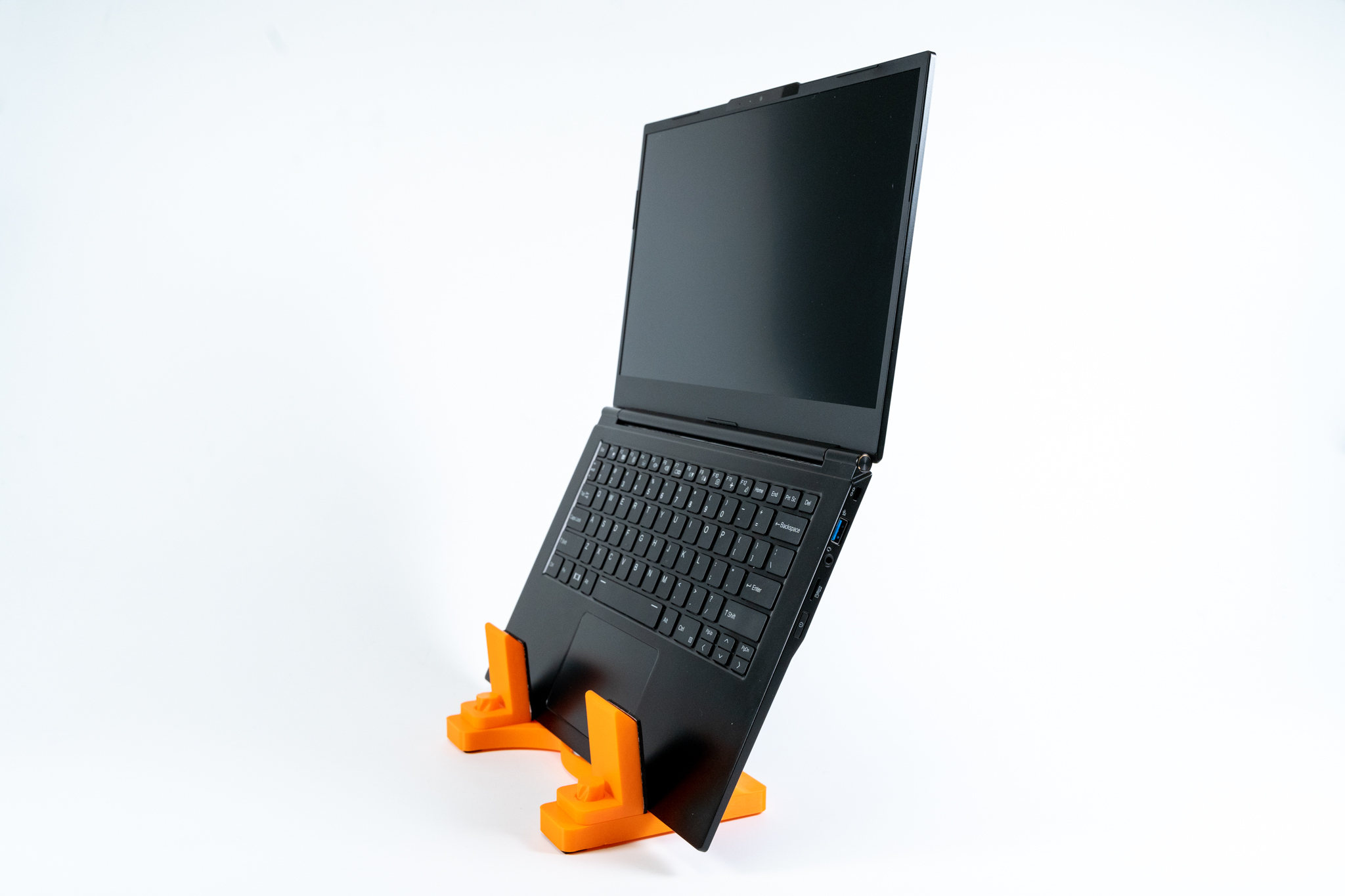 Customizable vertical laptop stand by System76 | Download free STL ...