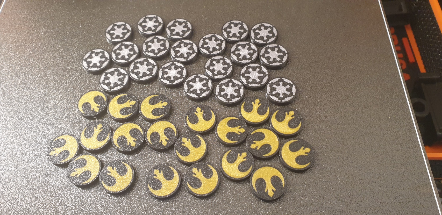 Connect 4 - Star Wars Token - Multicolor - MMU2 by Endersen | Download ...