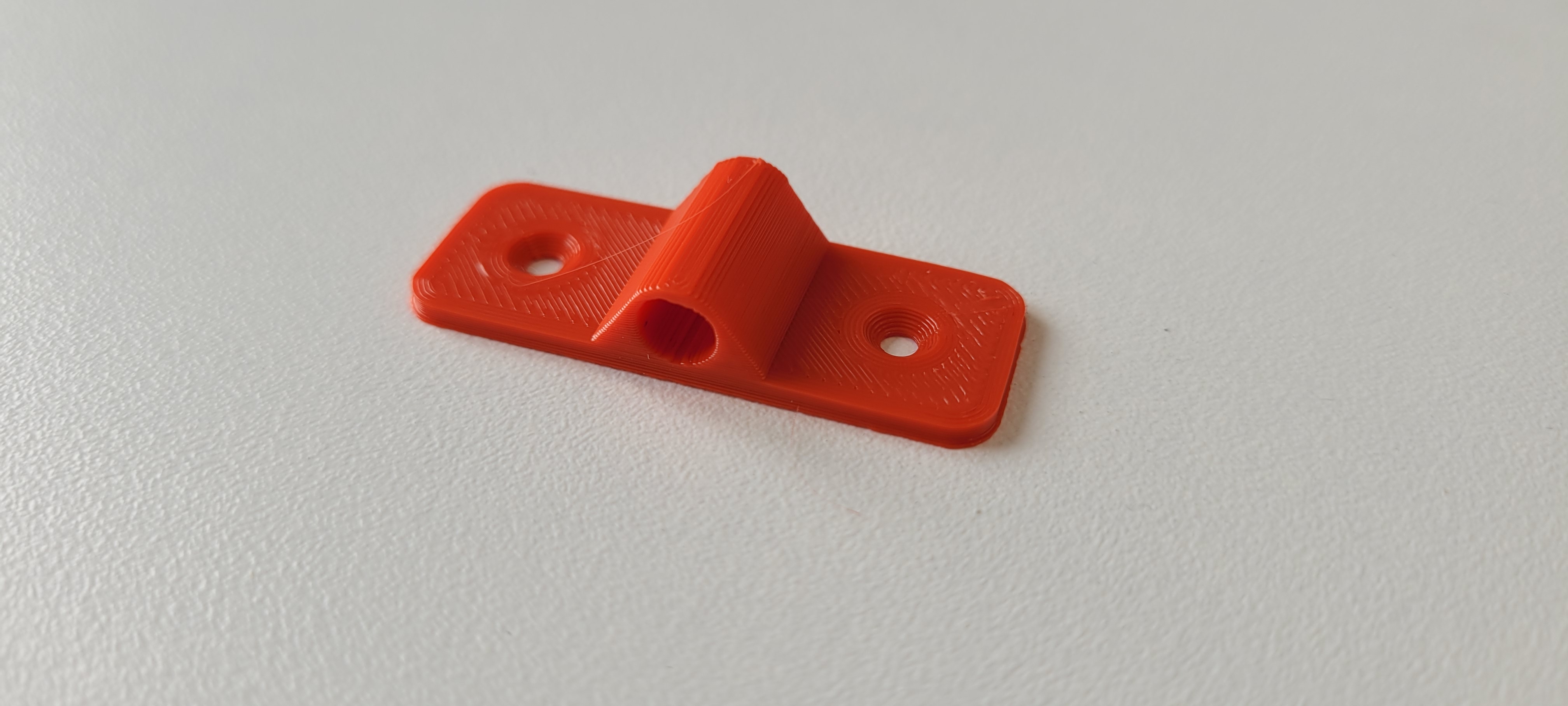 PTFE tube wall mount (4mm) by Ragaroah | Download free STL model ...