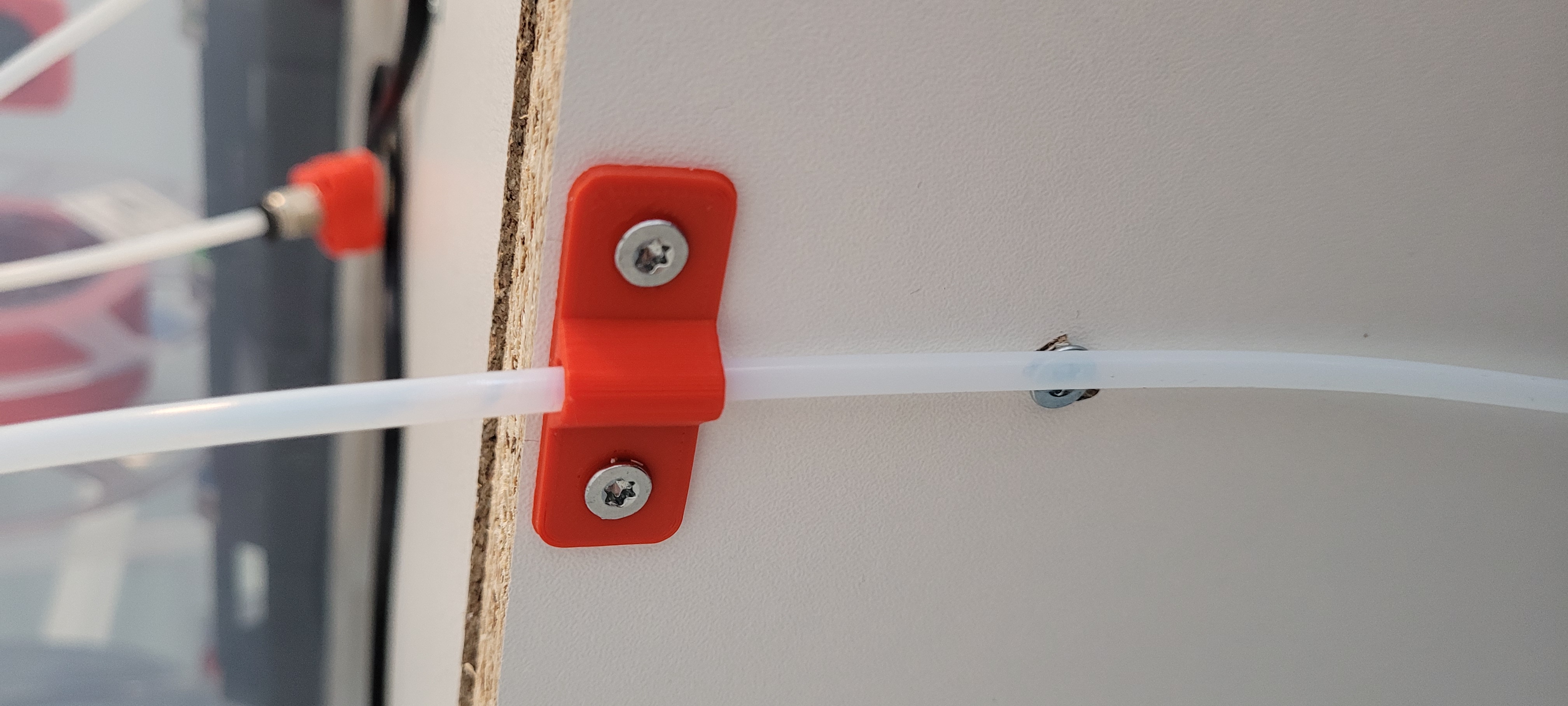 PTFE tube wall mount (4mm) by Ragaroah | Download free STL model ...