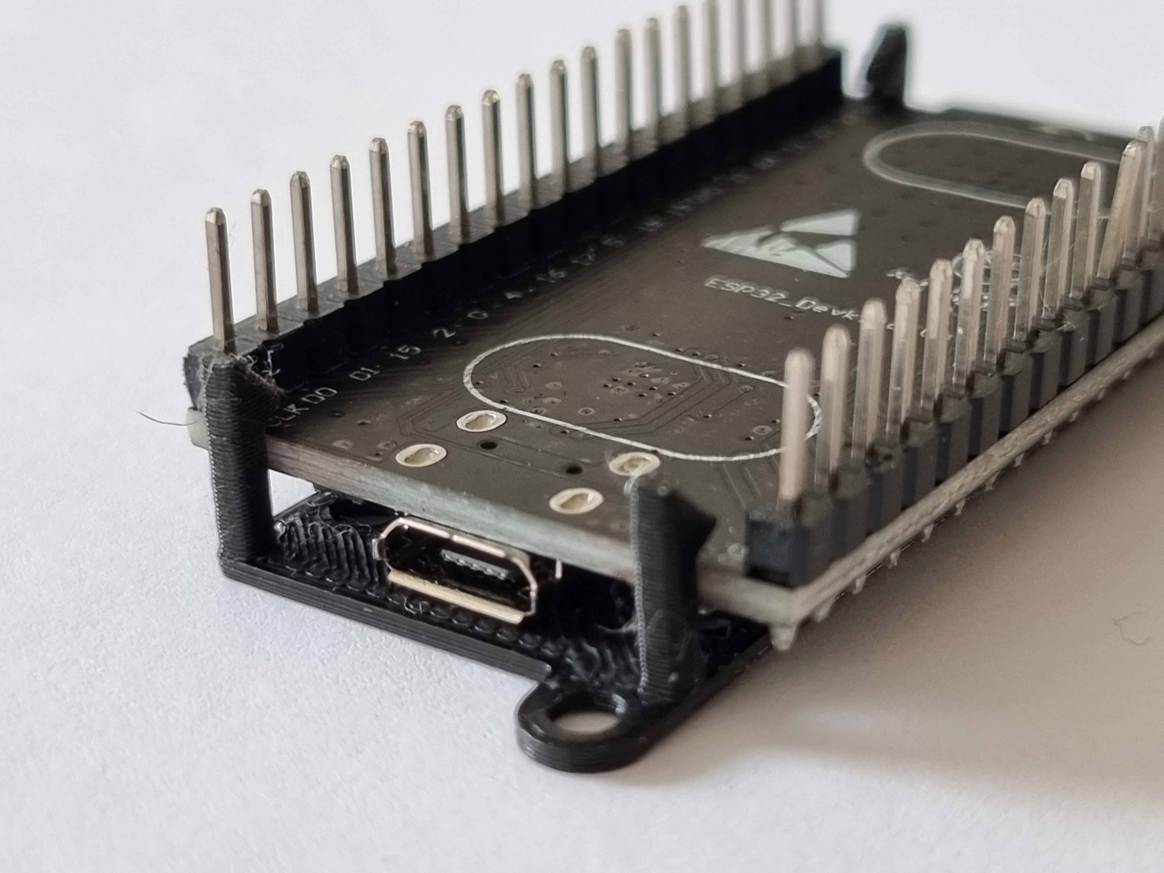 ESP32 clip - Small footprint par Antonio Marmolejo | Téléchargez ...