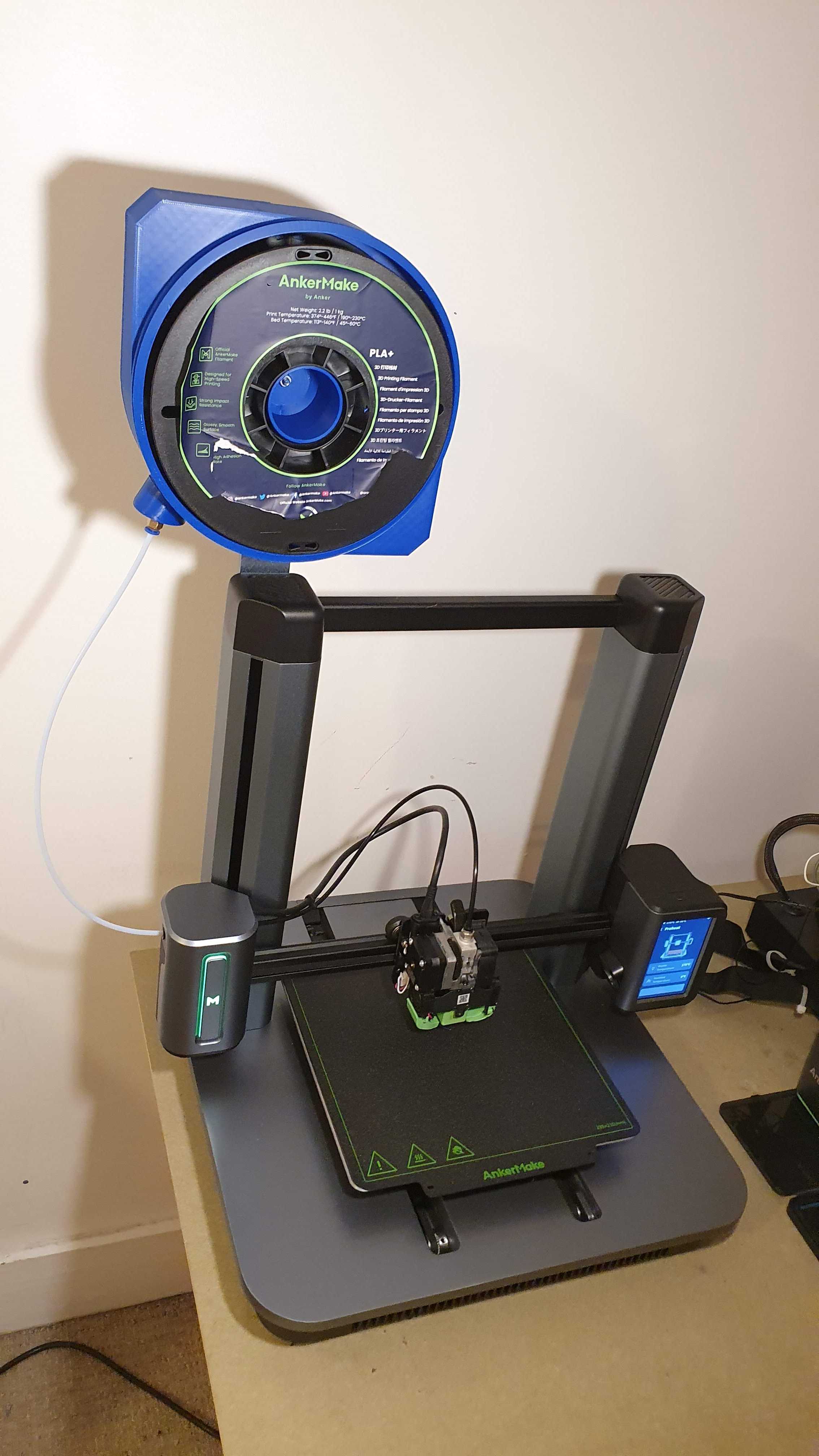 Anker M5 Dry Box Spool Holder by Simon A | Download free STL model ...