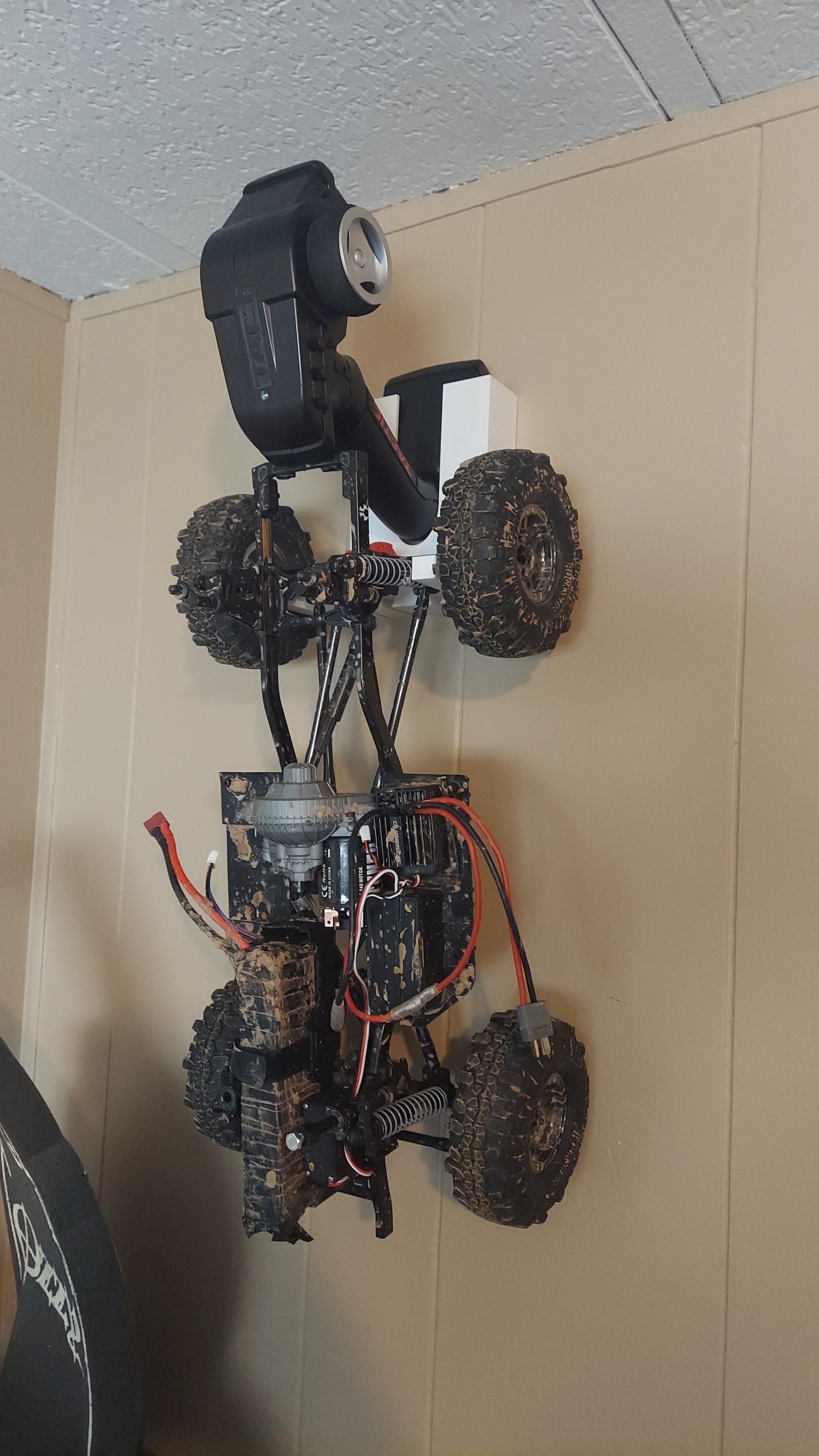 RC Car/Controller Wall Mount by Geoff | Download free STL model ...