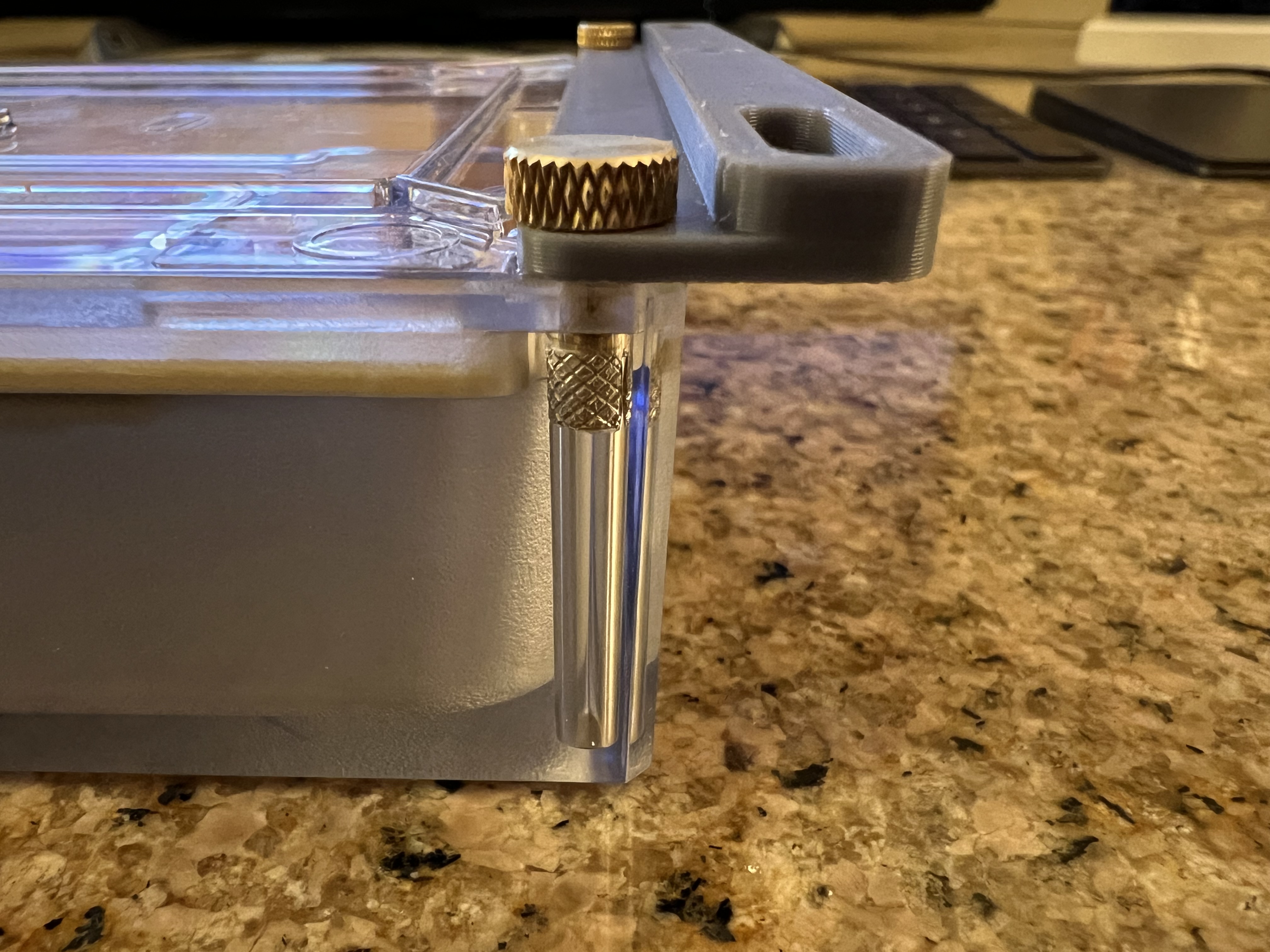 Home Assistant Yellow Wall Mount Bracket von bkvargyas | Kostenloses ...