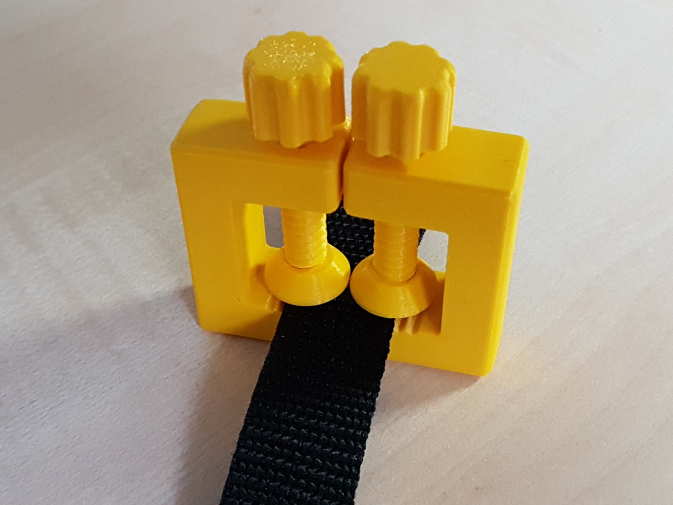 Double D-ring buckle for 20mm strap webbing by HD_Creator | Download ...