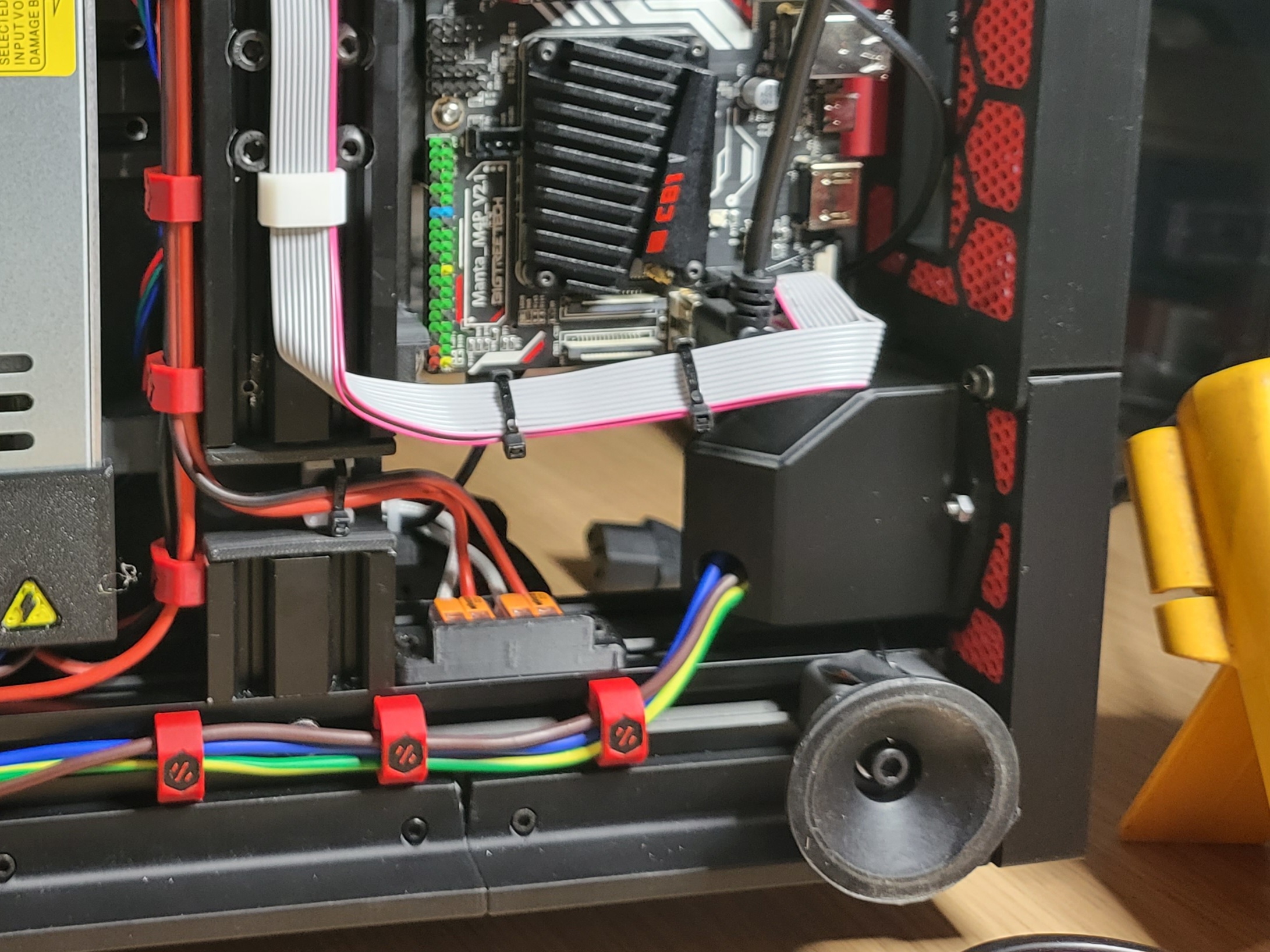Ender3 switchwire IEC cover por Demond | Descargar modelo STL gratuito ...