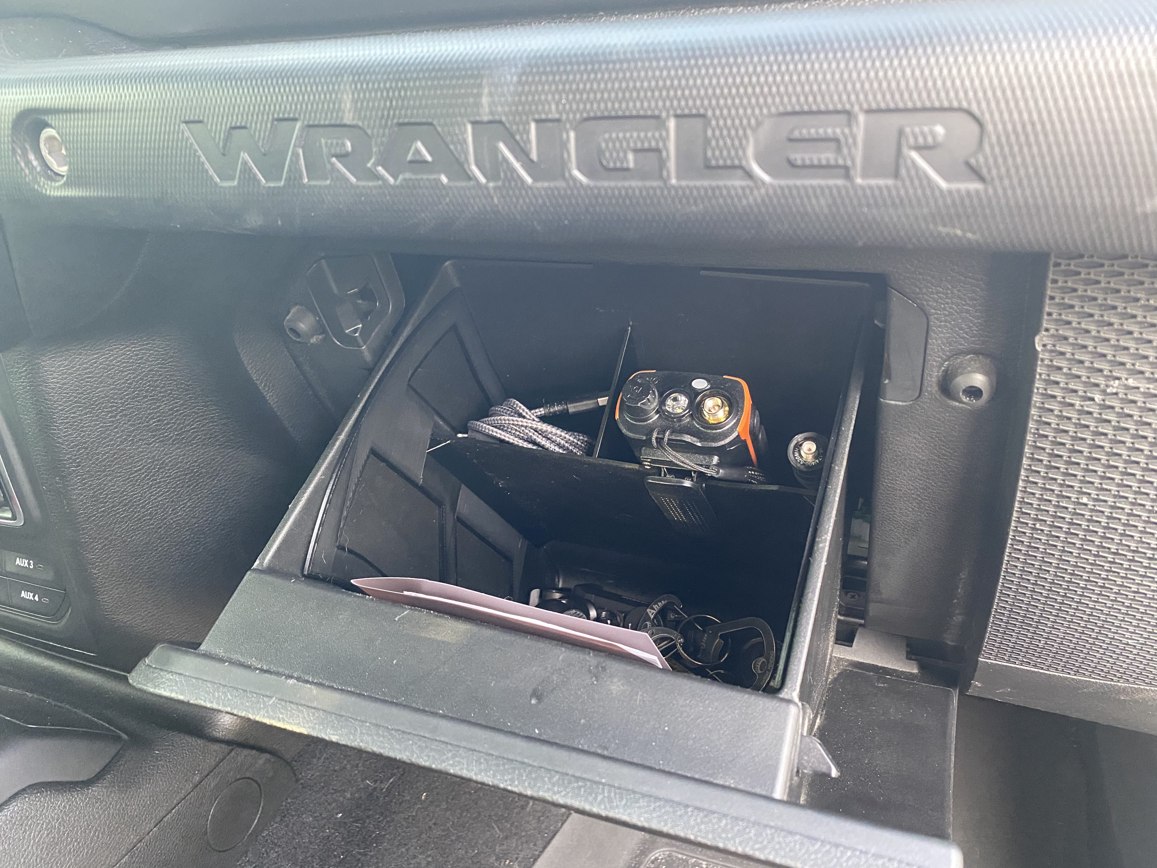 Jeep Wrangler JL (2018+) Glove box organizer by CustomNiches | Download ...