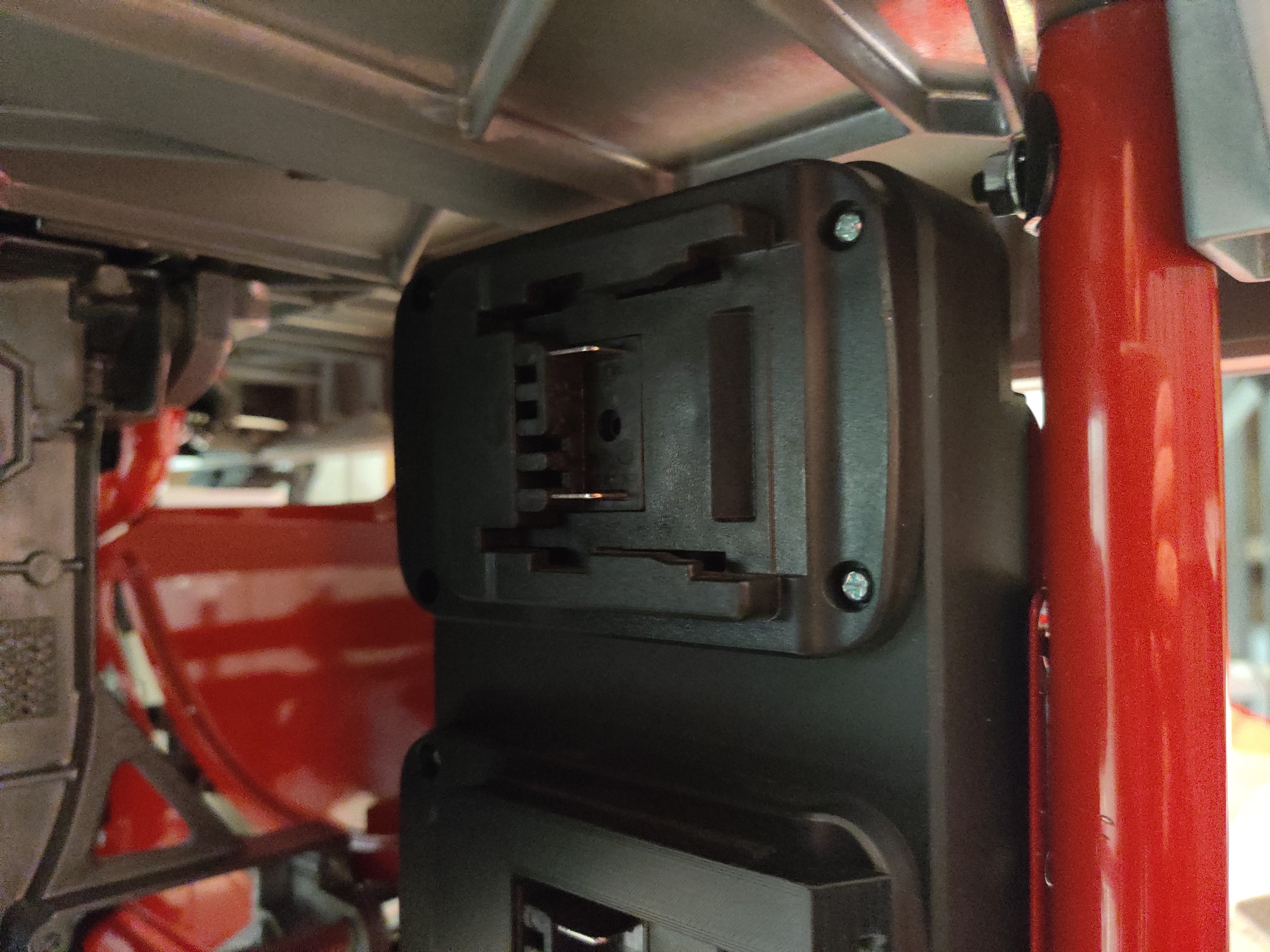 JCB/Scheppach battery to Einhell tool adapter by Aleksandr Rybnikov ...