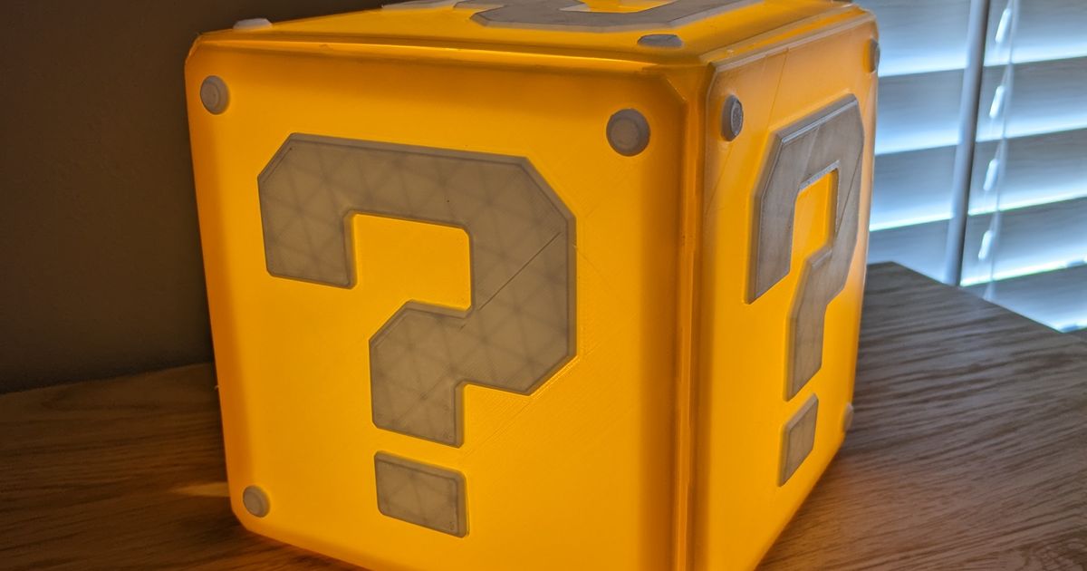 Super Mario Question Mark Block (Corded) par ForgedDawning ...