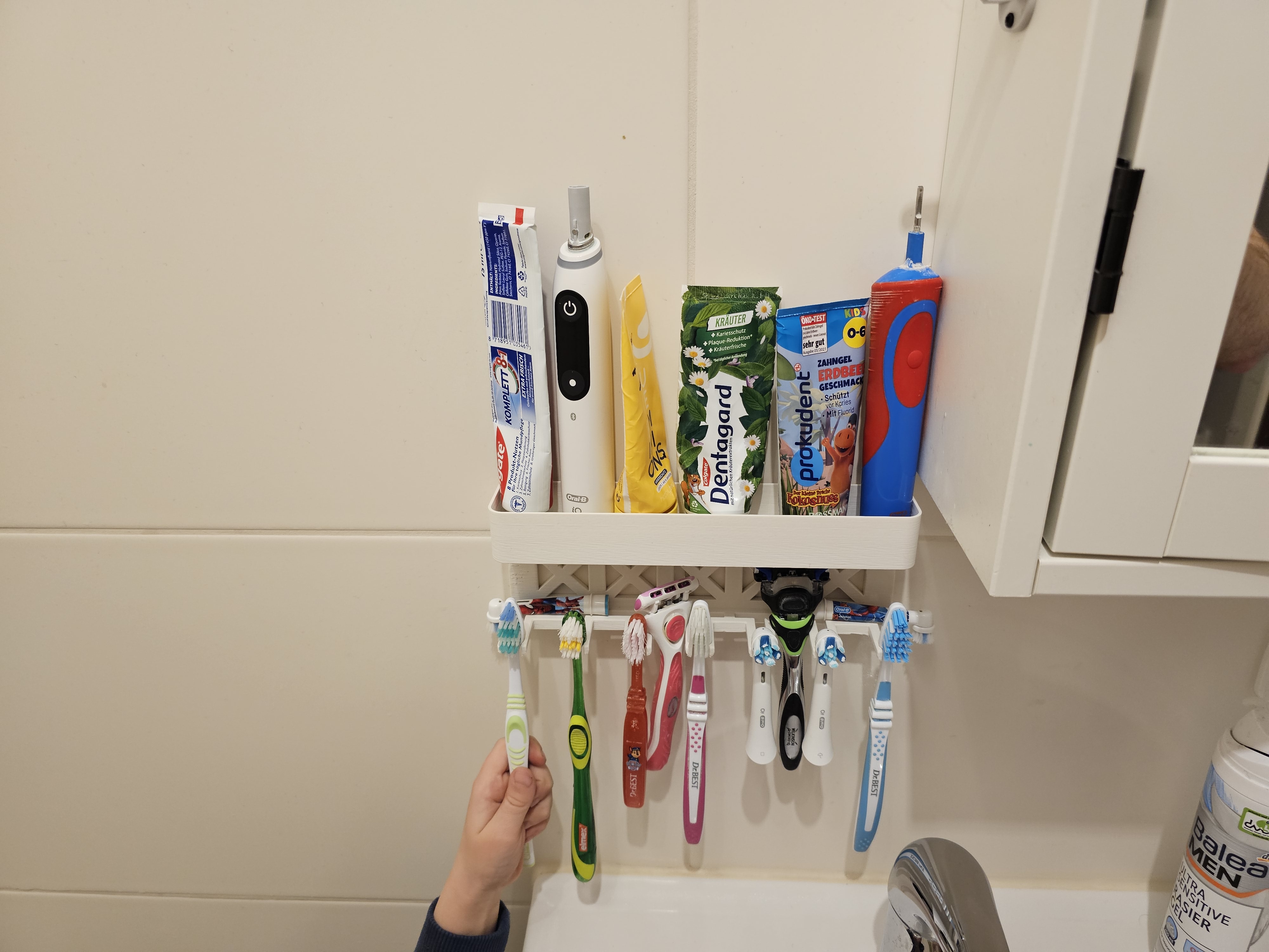 Toothbrush Holder with removable toothpaste cradle by Brent | Download ...