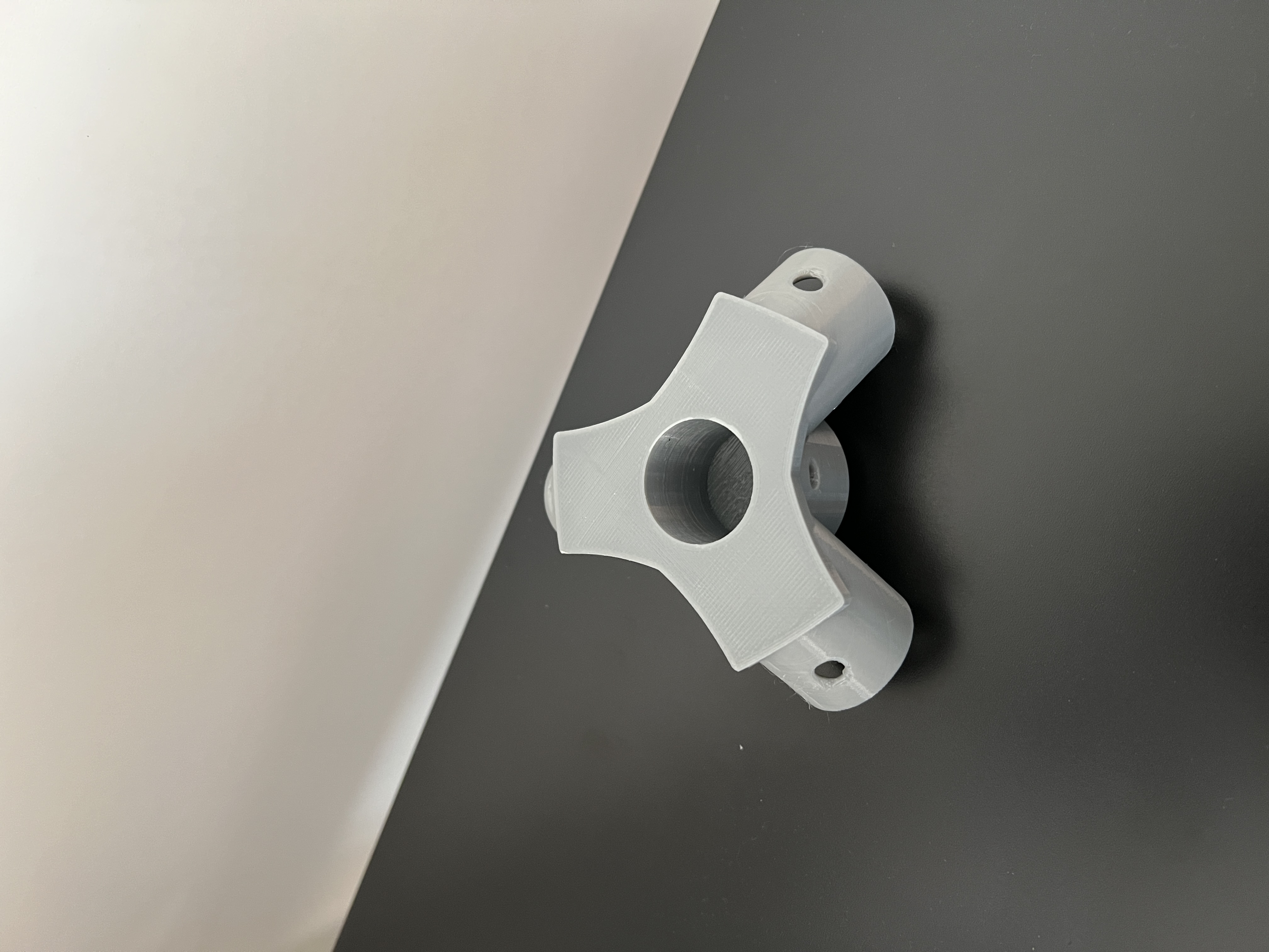 Scoreboard adapter for tripod legs by Karotka | Download free STL model ...