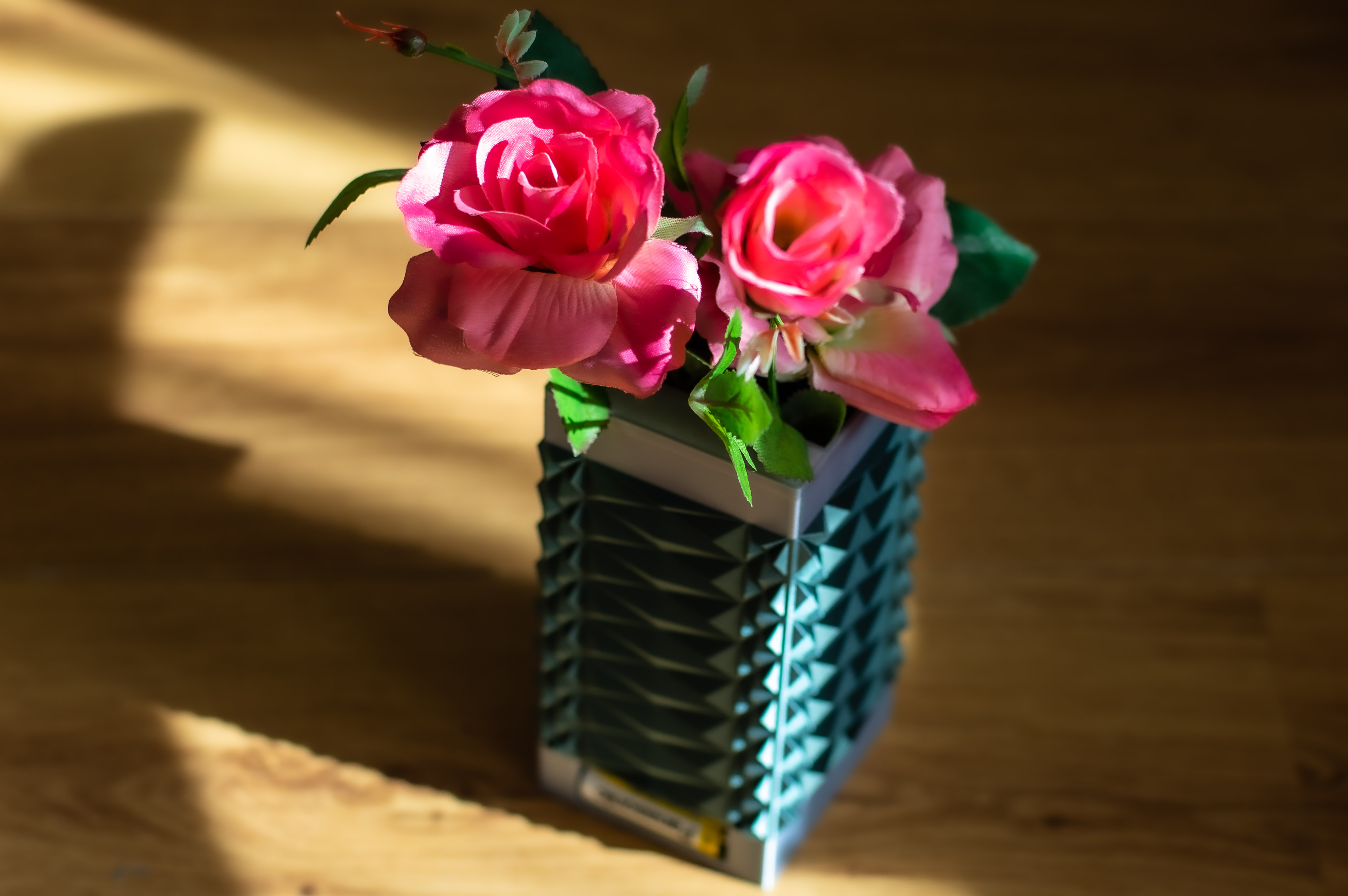 Beautiful Battery Vase by Rik Design | Download free STL model ...