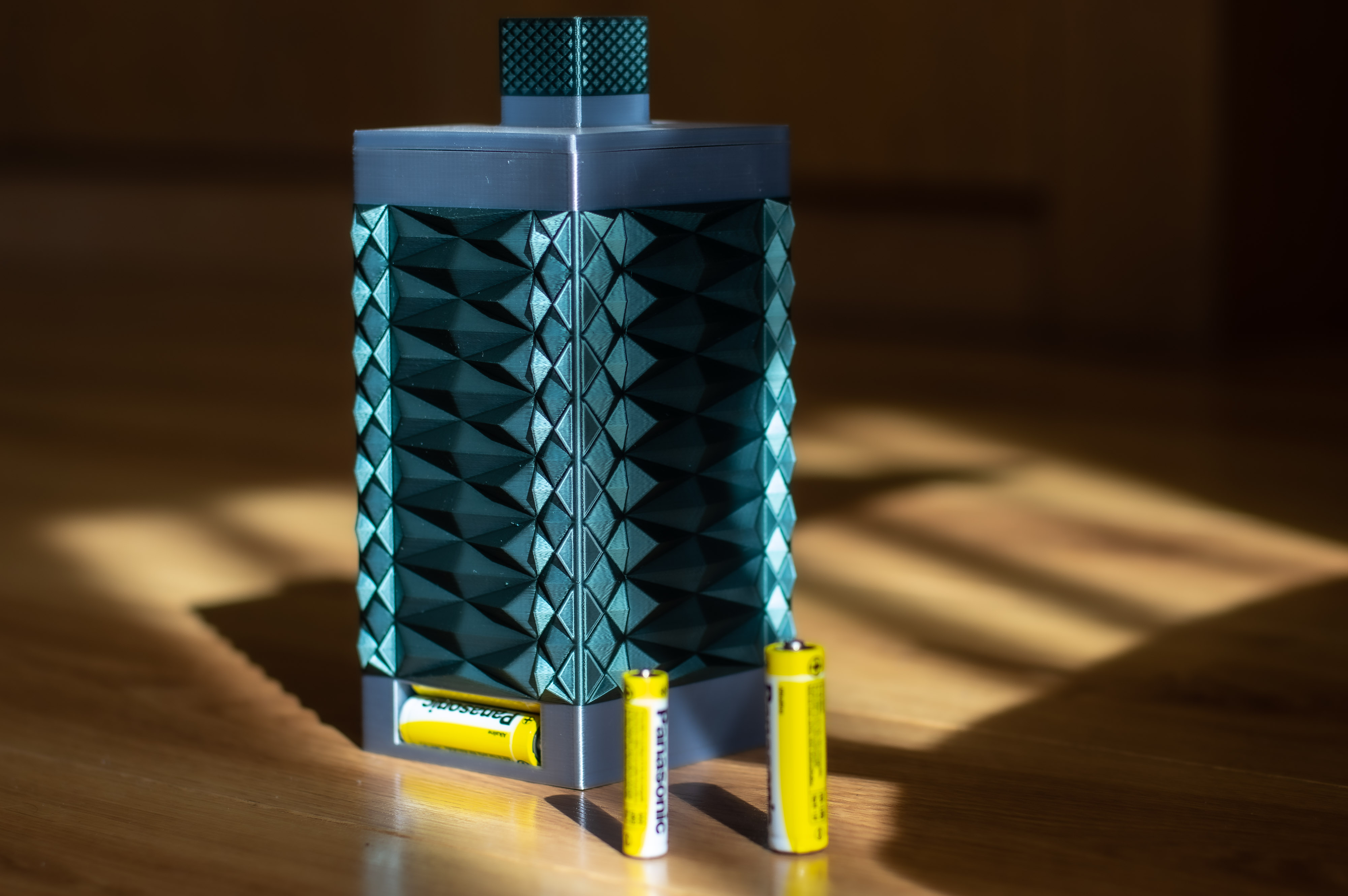 Beautiful Battery Vase by Rik Design | Download free STL model ...