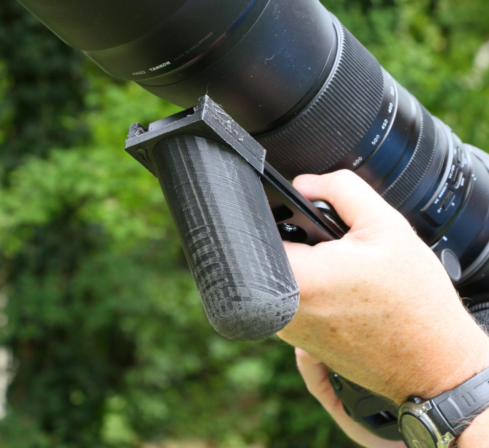 Arca-Swiss grip for telephoto lens by WadingInPhoto | Download free STL ...