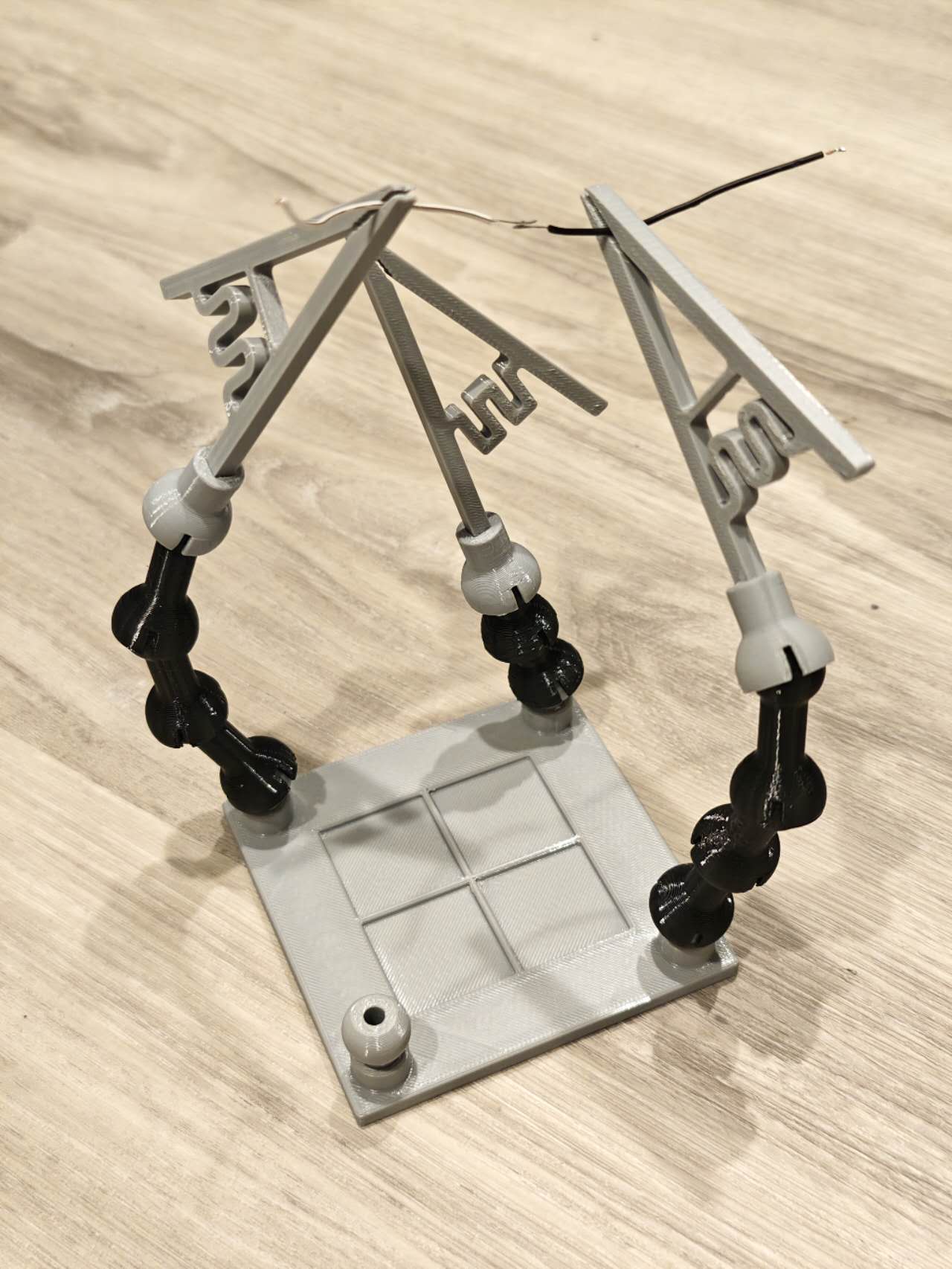 soldering helping third hands by Leo DIY | Download free STL model ...