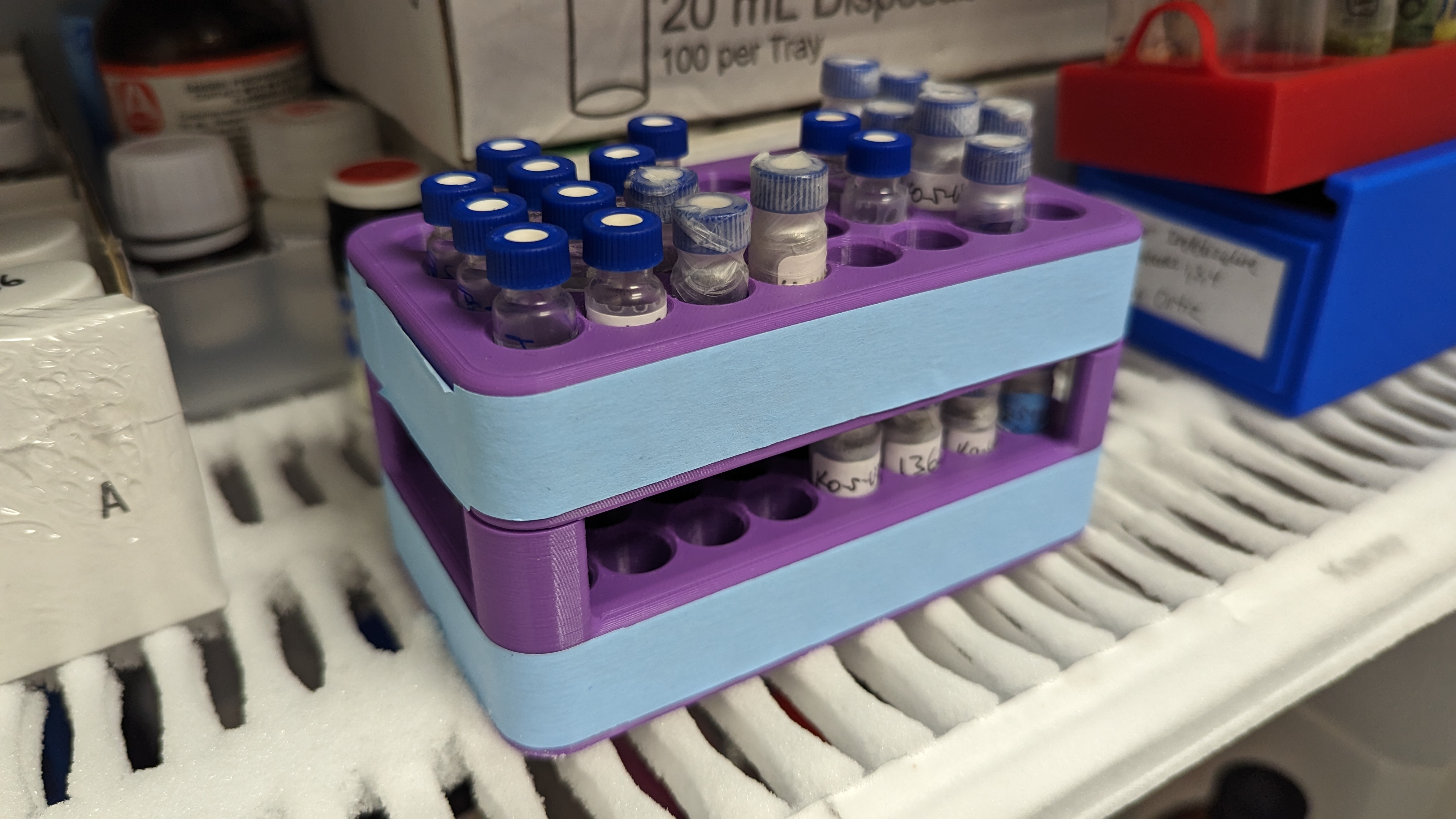 2 mL (HPLC) Vial Holder - Stackable by KC Ortiz | Download free STL ...