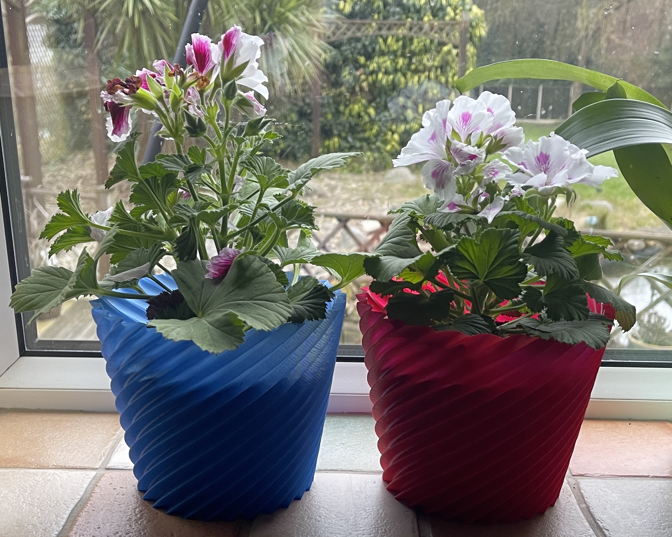 Stackable Spiral/Vase Mode Plant Pot by TotallyNotANerd | Download free ...