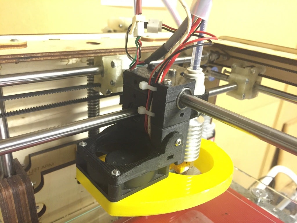 E3D_V5_MT Modular hotend mount for the Ultimaker Original by Murat ...