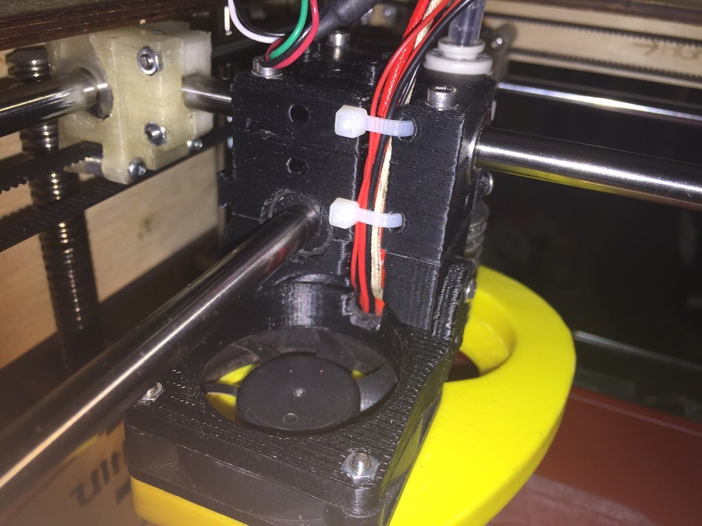 E3D_V5_MT Modular hotend mount for the Ultimaker Original by Murat ...