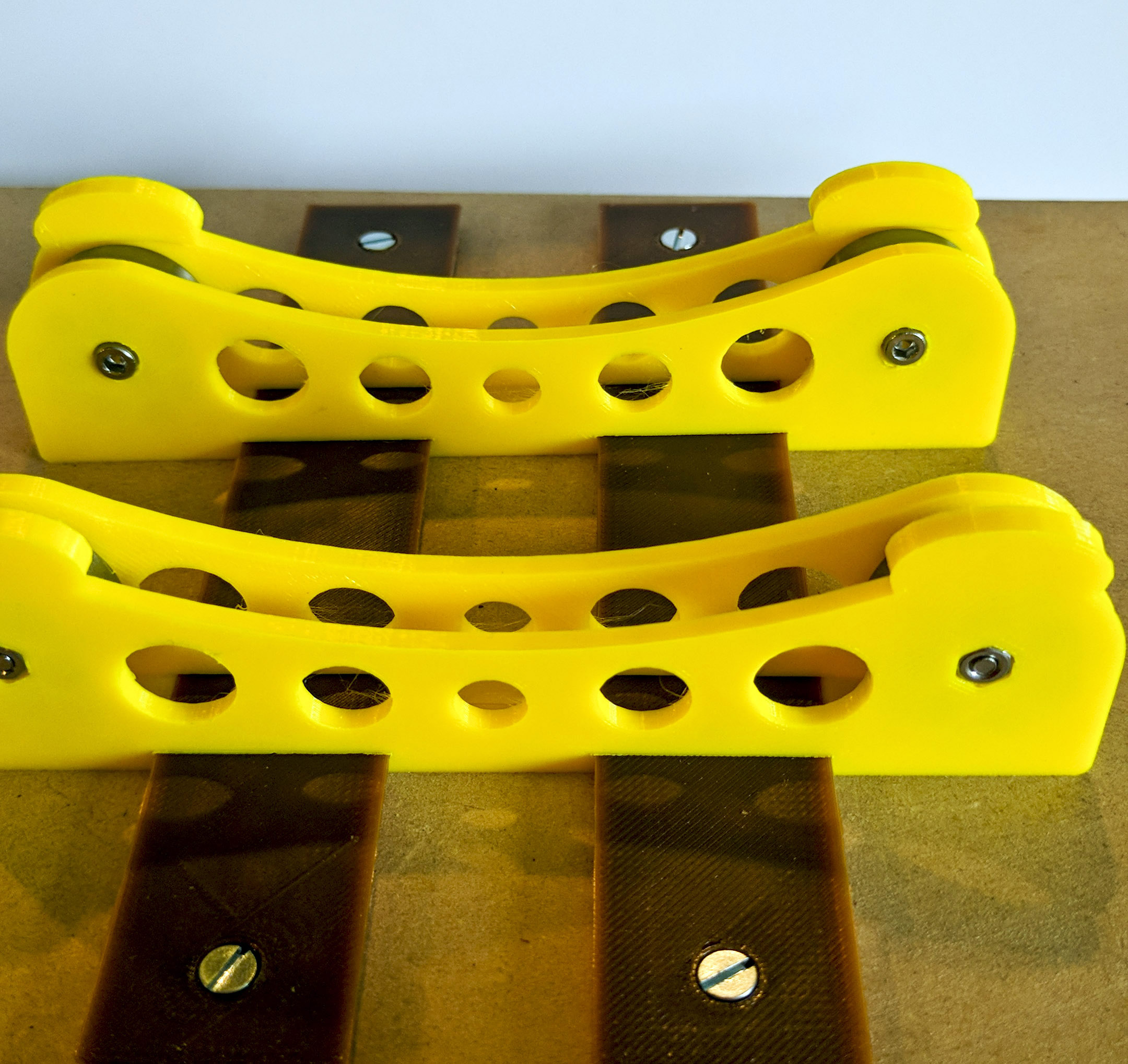Sliding Rail Filament Spool Roller by SpongyBob | Download free STL ...