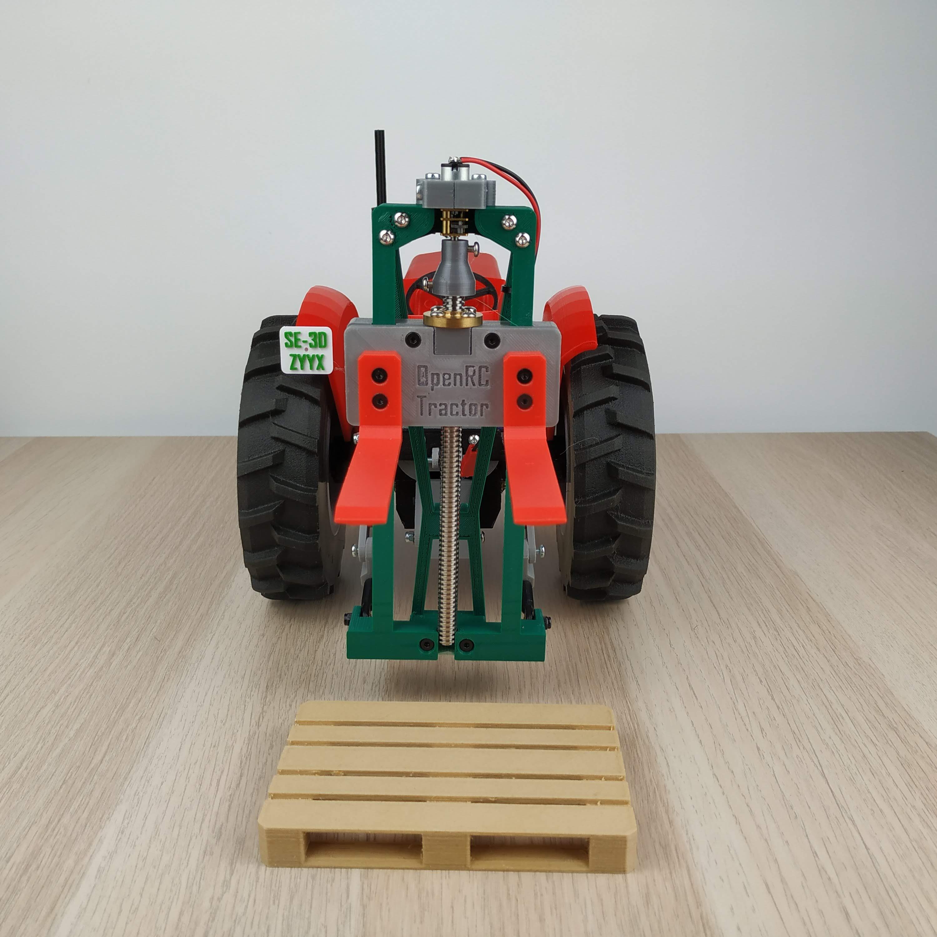 OpenRC Tractor Lifter autorstwa makitprojects | Pobierz darmowy model ...
