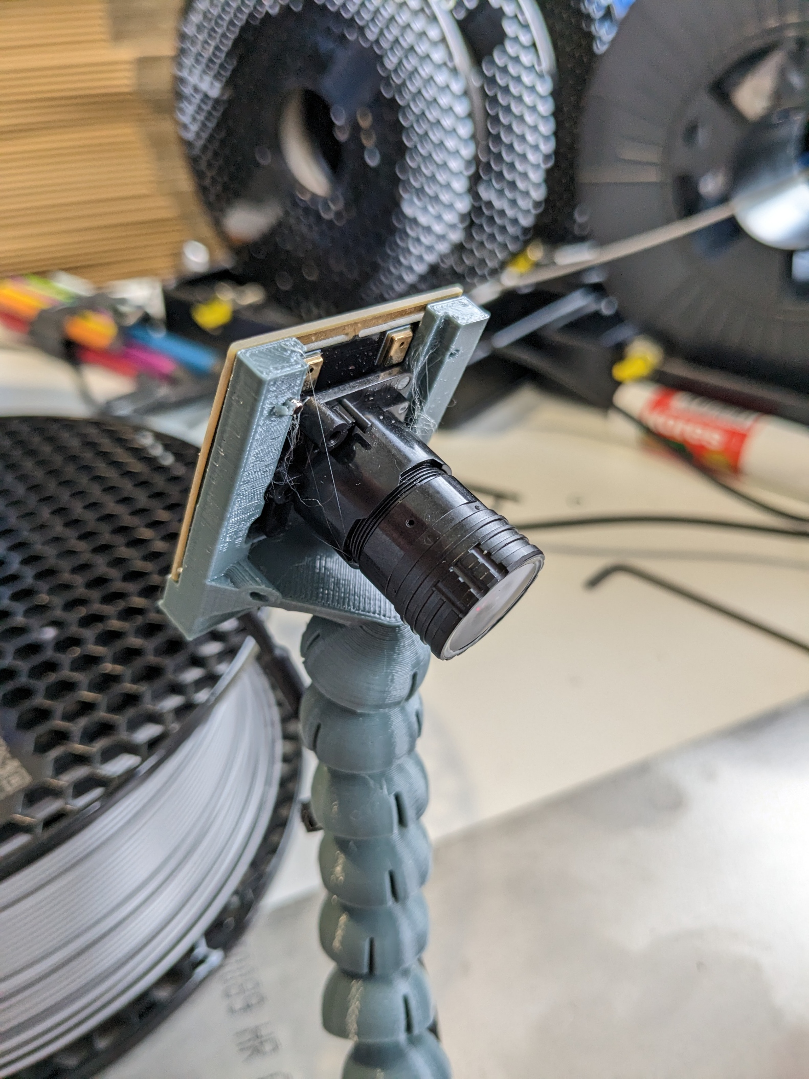 Flexi-arm mount for USB camera by Lukáš Kupec | Download free STL model ...