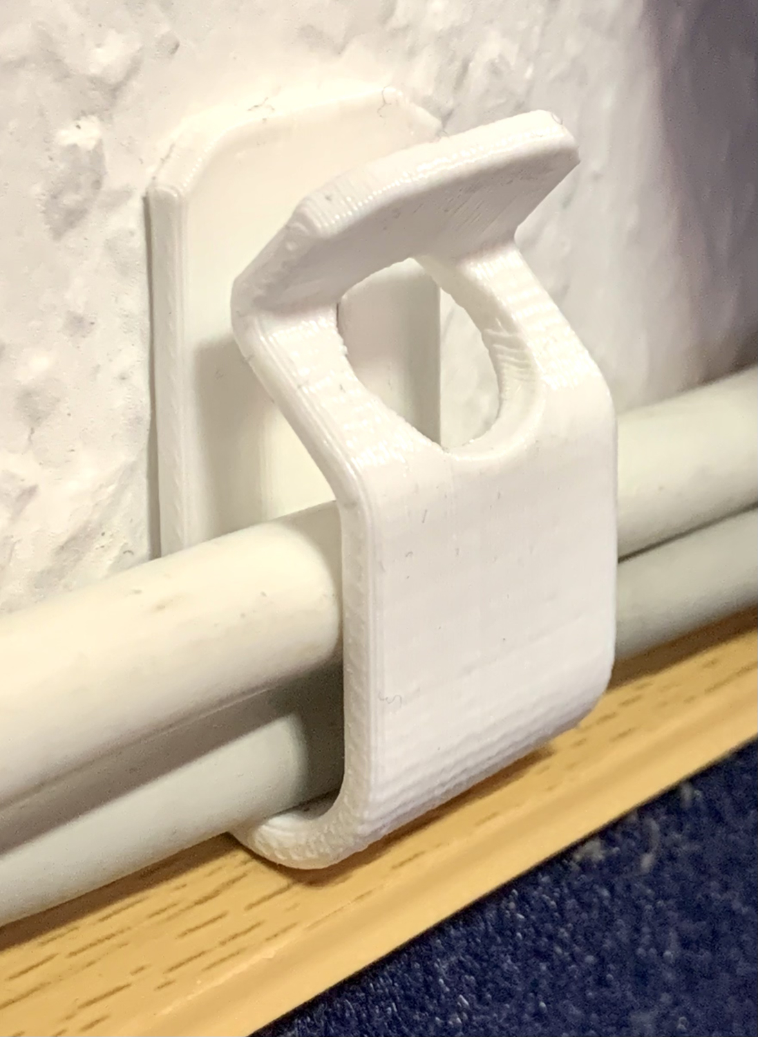 Simple wall-mounted cable clip by torechtmaker | Download free STL ...