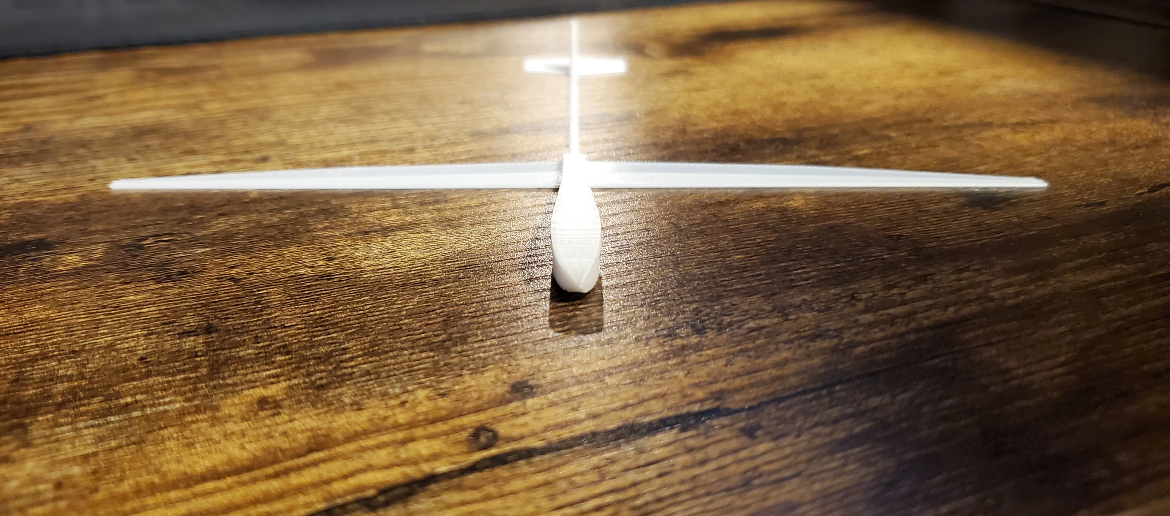 Stable glider V7a + Notch for rubber band launch (35m+ range) (input ...