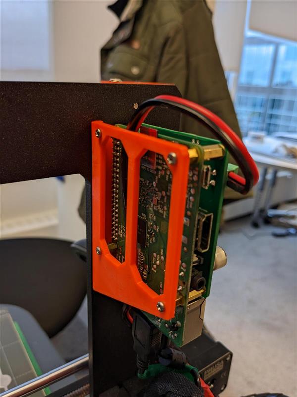 Raspberry Pi 3B/4 Mount for Mk2/3 by C_Seymour_UEC | Download free STL model | Printables.com