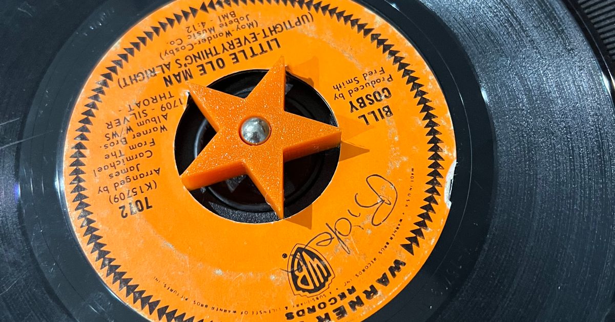 Working Lucky Star 45 rpm adapter by Tom Anderson (The Real NEO ...