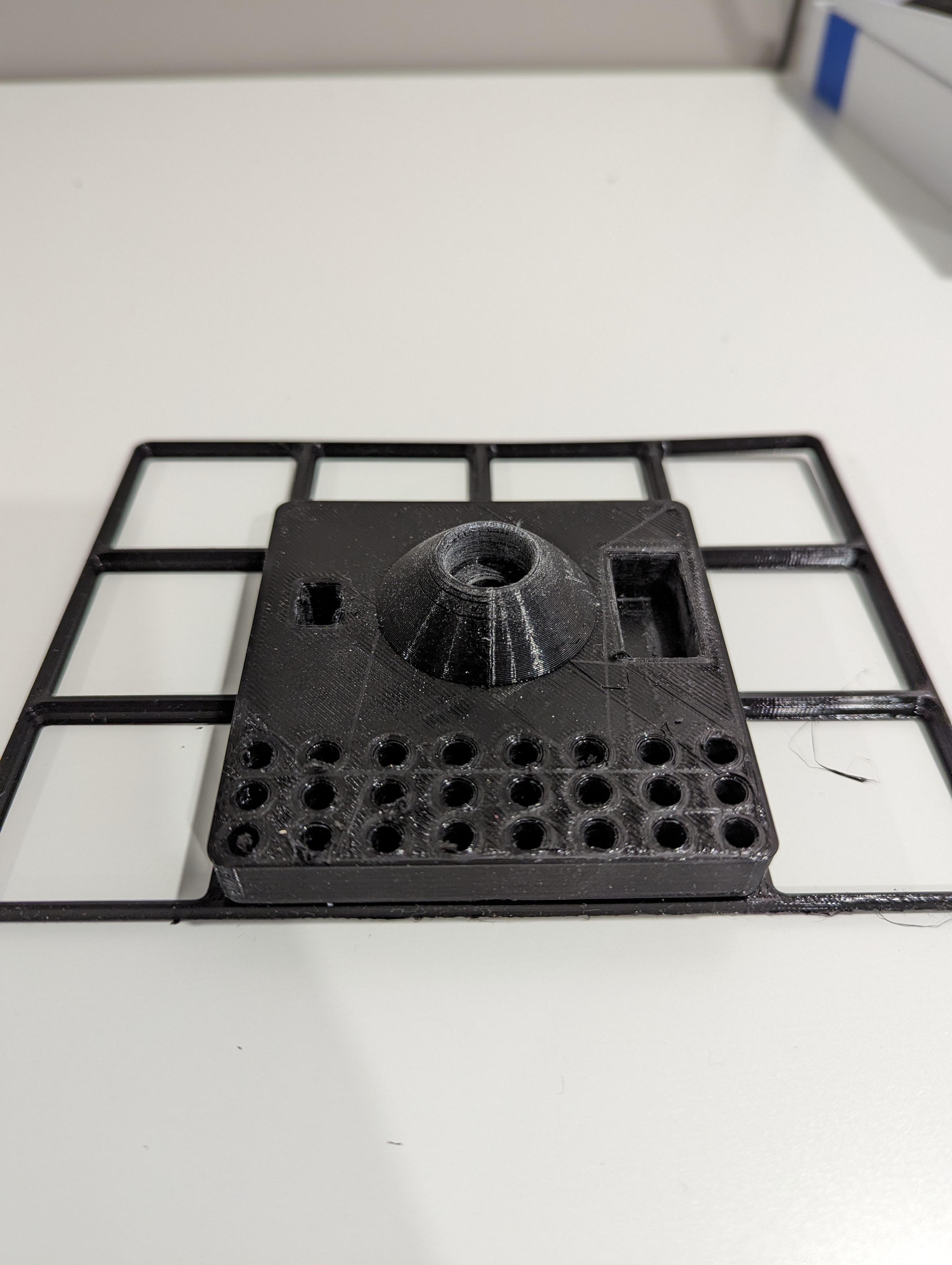 Precise Electric Screwdriver 2x2 gridfinity stand by Reed_pro ...