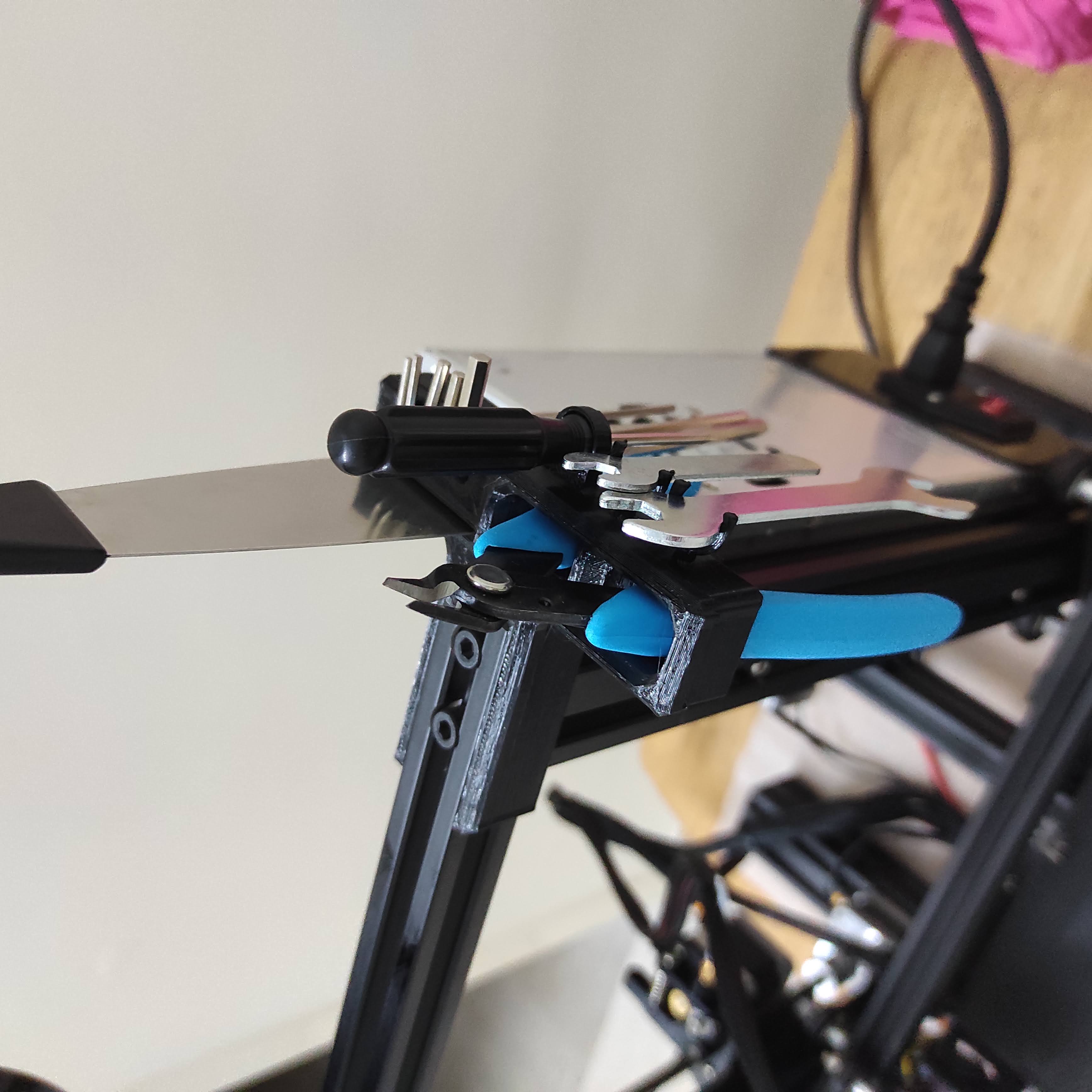 Tool holder for Ender 3(remix) by CJ | Download free STL model ...