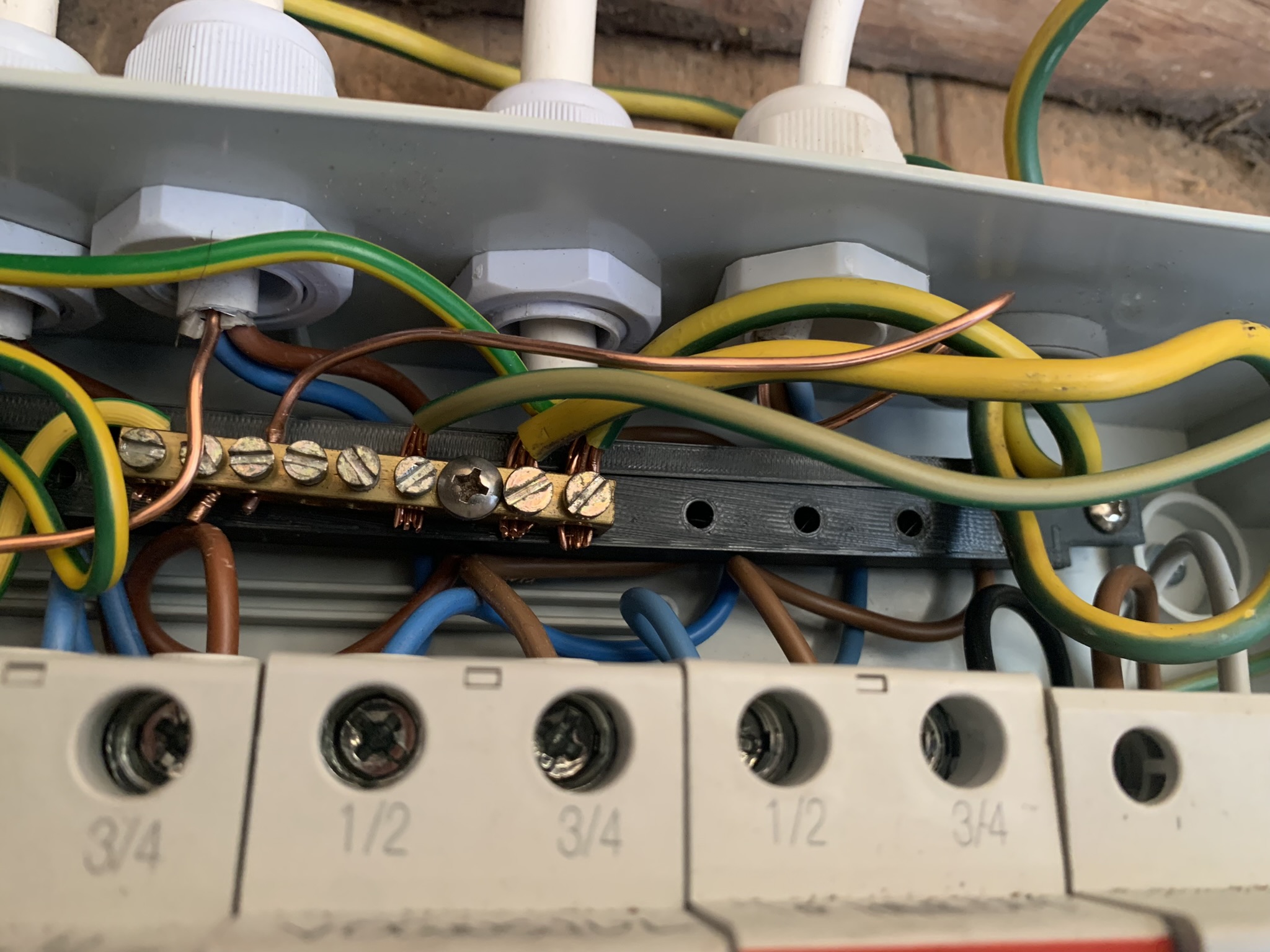 fuse box rail by Markus Oseberg | Download free STL model | Printables.com