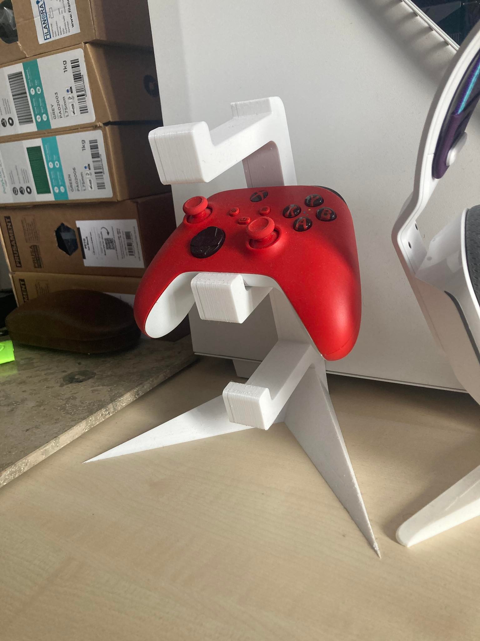 Controller holder by 3DBro | Download free STL model | Printables.com