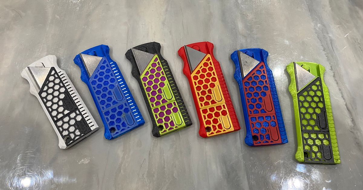 Tacti-Tool Utility Knife by KCArchitect | Download free STL model ...