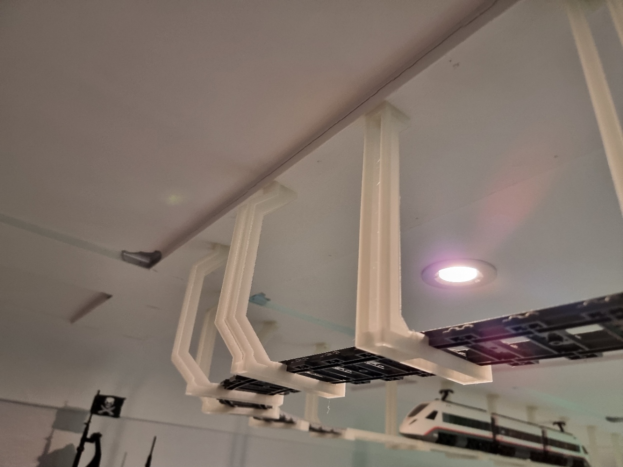 Lego Train Track Ceiling Bracket by Jitti | Download free STL model ...