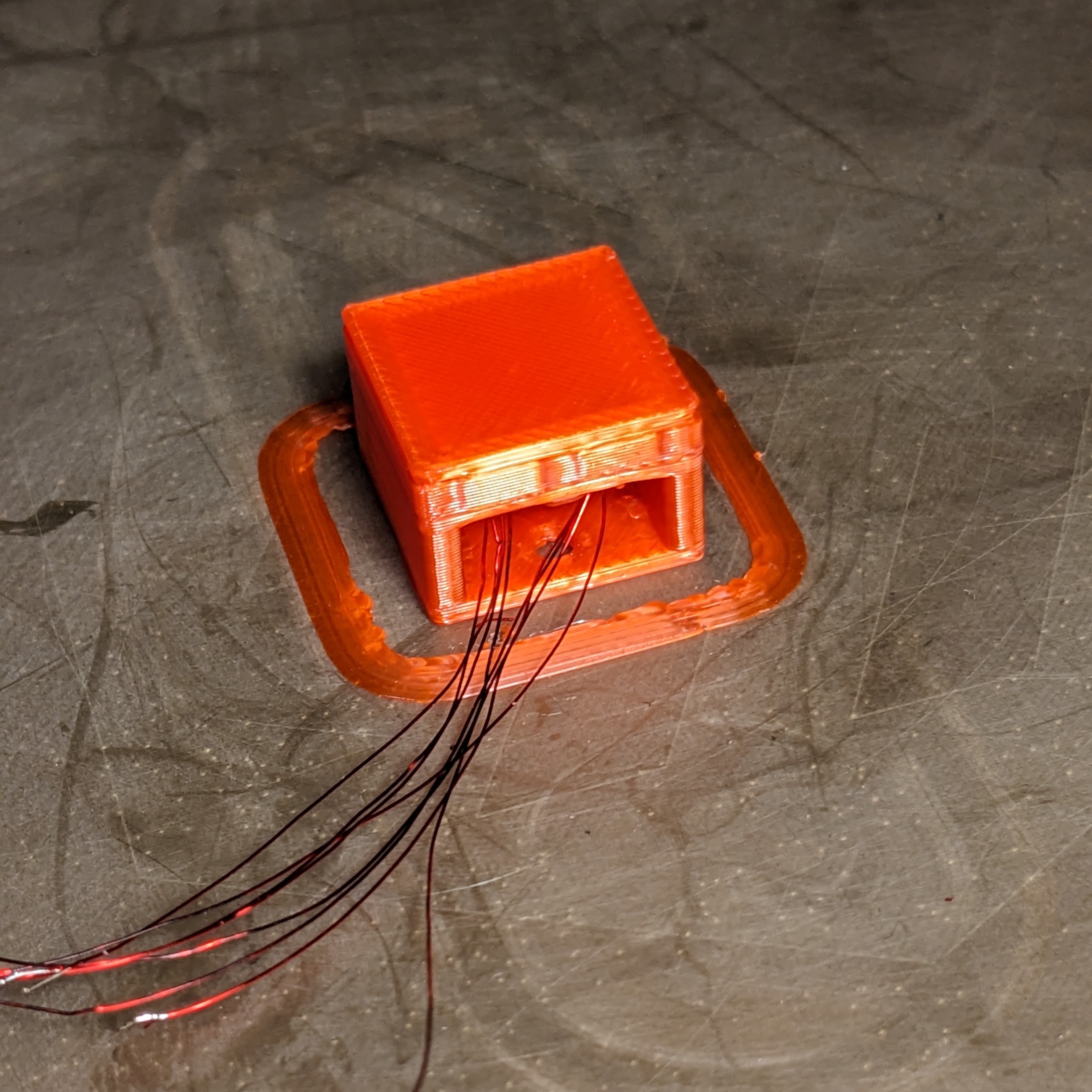 LED-powered 8-bit Hair Bow / Bow Tie by MakerMeik | Download free STL ...