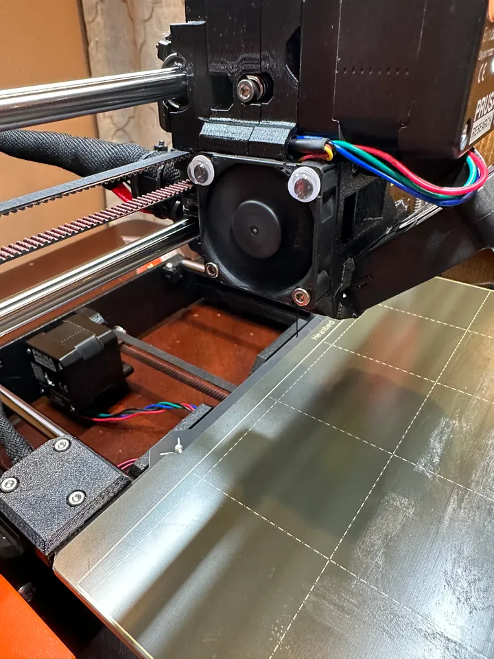 Googly Eye Holder for Fan Bolt by Chris | Download free STL model ...