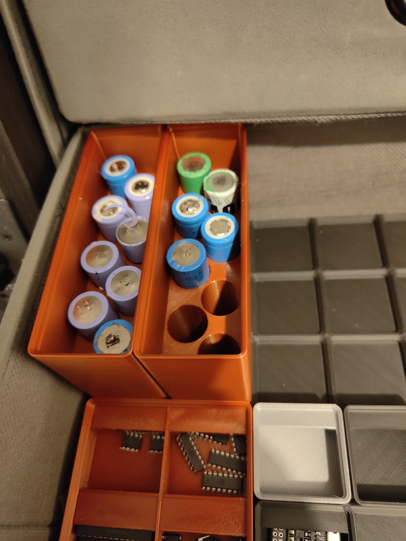 18650 Holder for Gridfinity by iGyros | Download free STL model | Printables.com