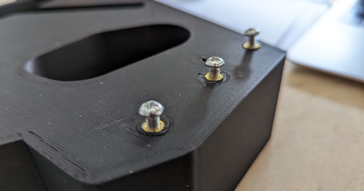 Prusacaster - Correctly placed hardware and threaded inserts by ...