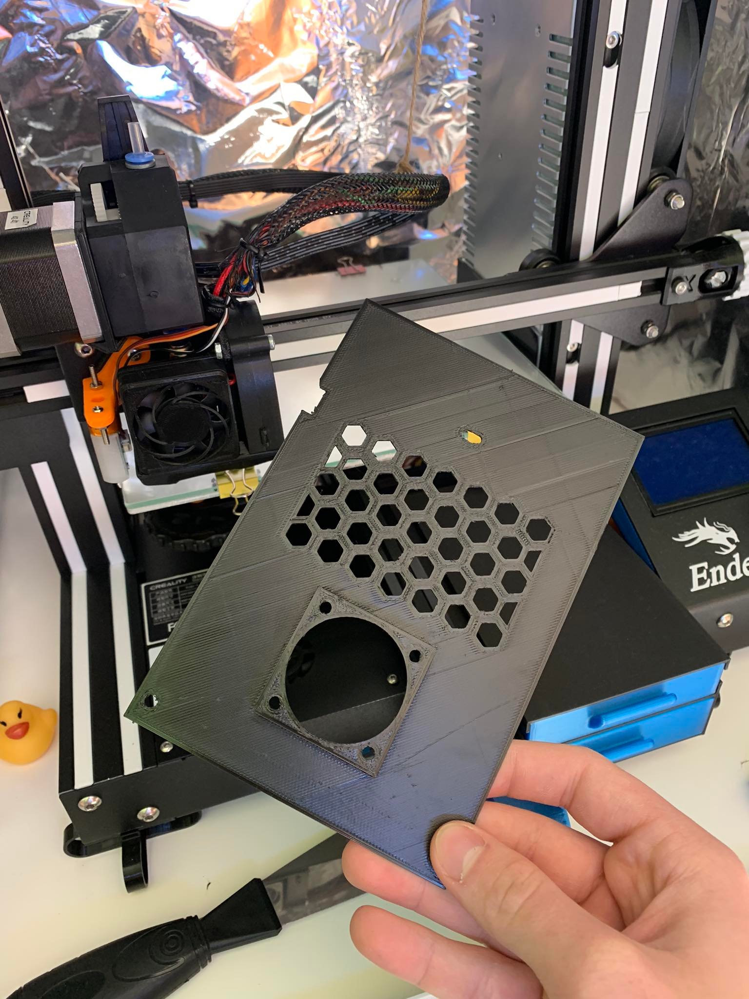 Ender 3 Motherboard FAN Upper Case 40x40mm by FRUGOL | Download free ...