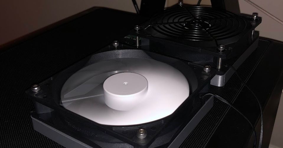 Magnetic 120mm Fan Mount by Gallapagos | Download free STL model ...