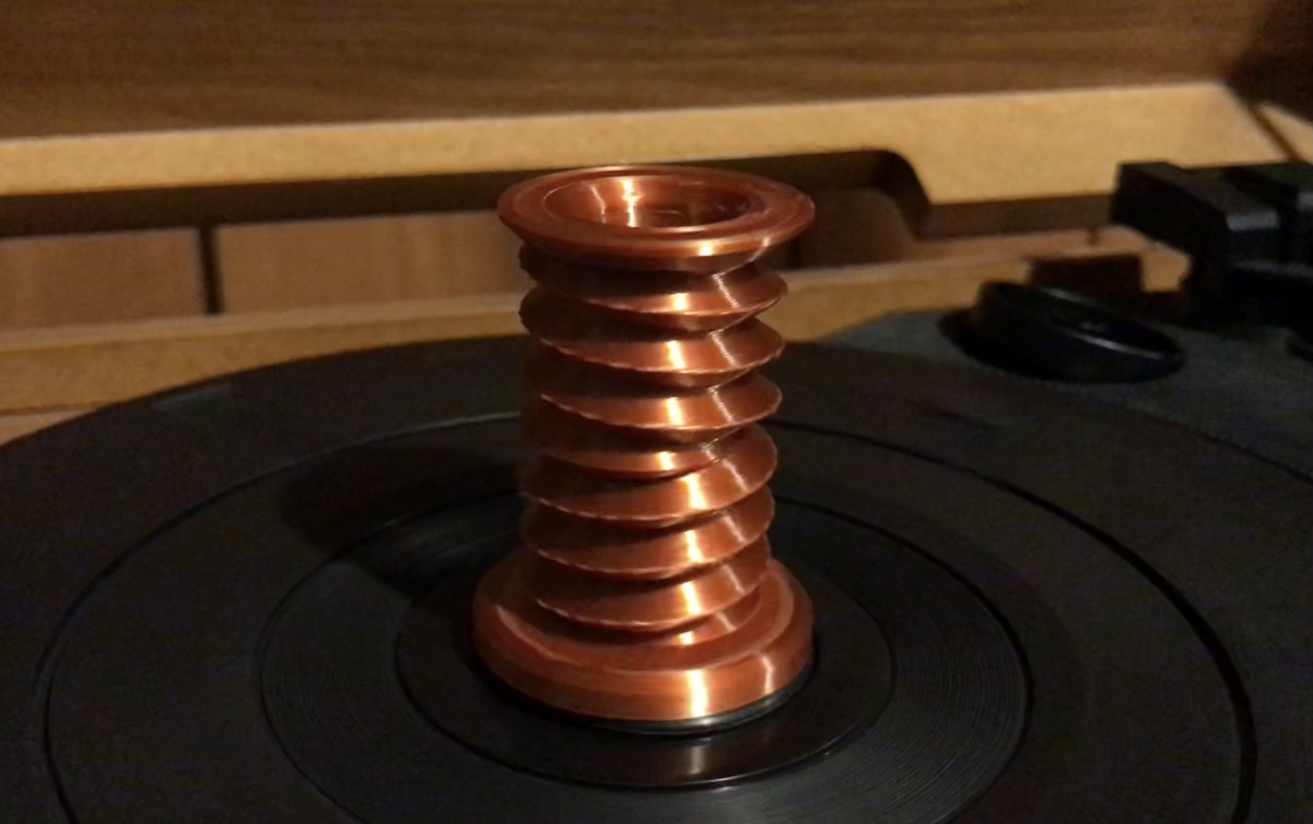 45 Record Adapter with Opposing Screw Thread Illusion by mr8080 ...