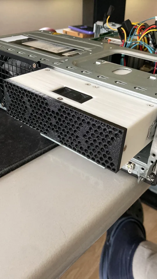 5.25" to 4x 2.5" Drive Bay Adapter by davide_molino | Download free STL ...