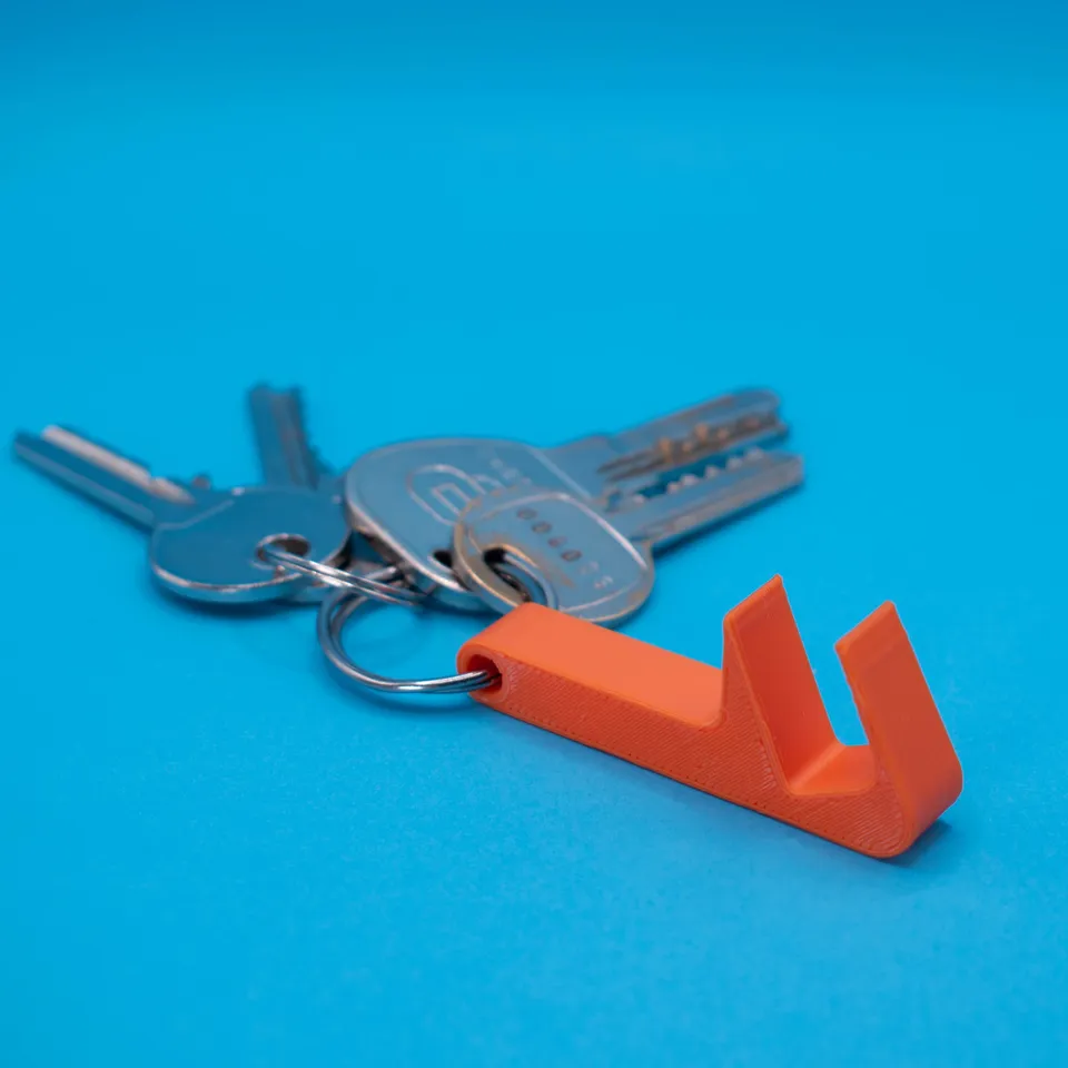 Stand for phone for key ring by Yegor bv | Download free STL model ...