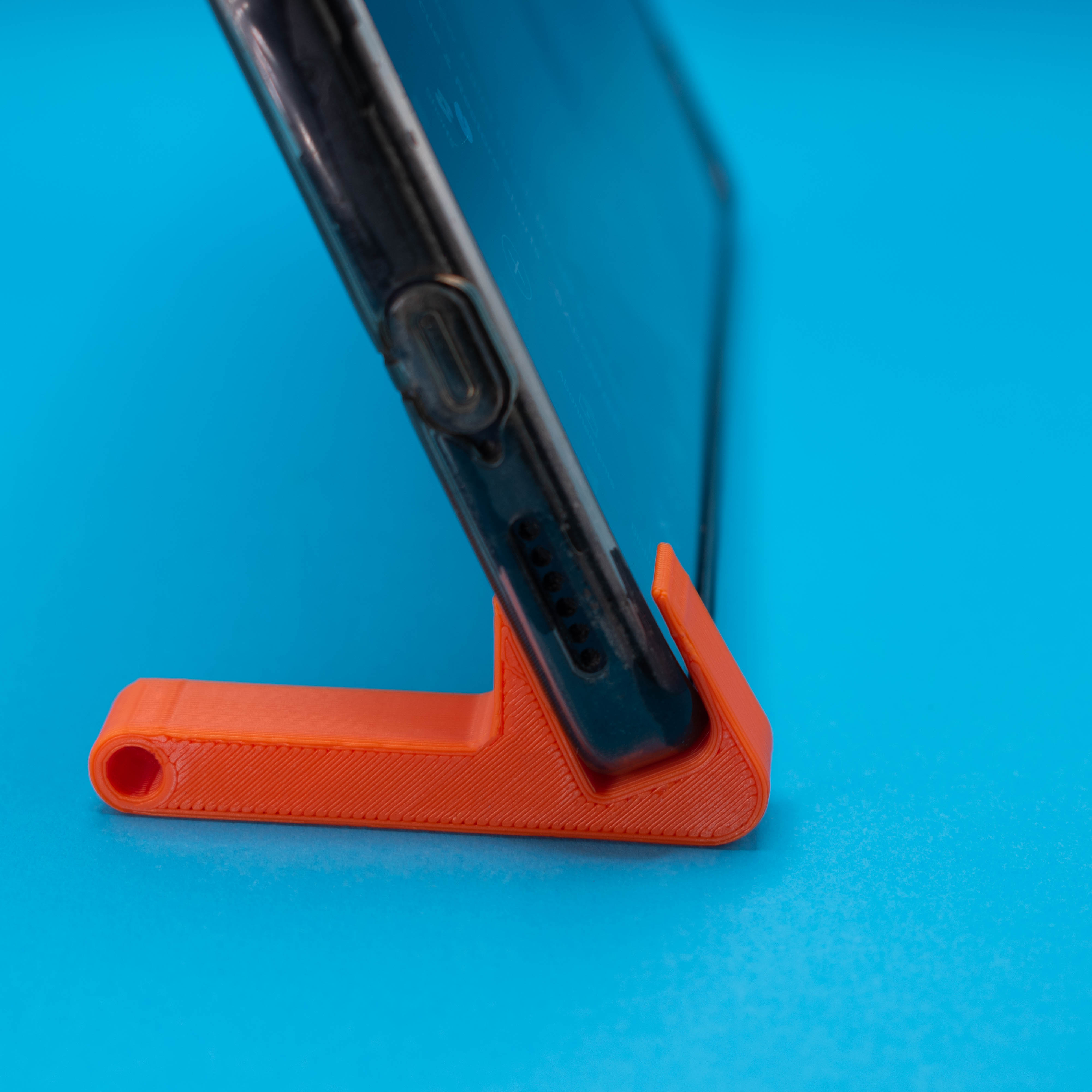 Stand for phone for key ring by Yegor bv | Download free STL model ...