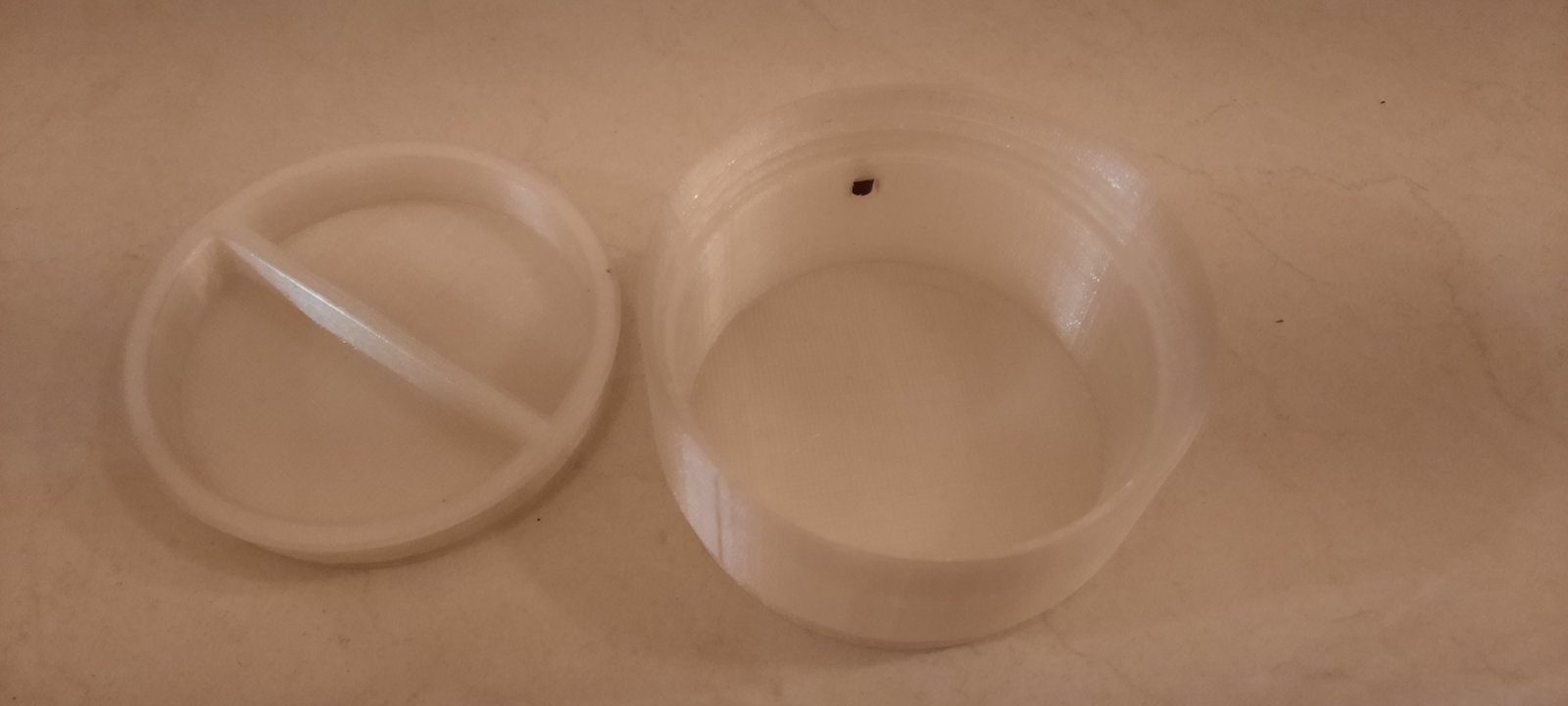 Powerful Blad - stackable threaded storage container for Hama/Perler ...