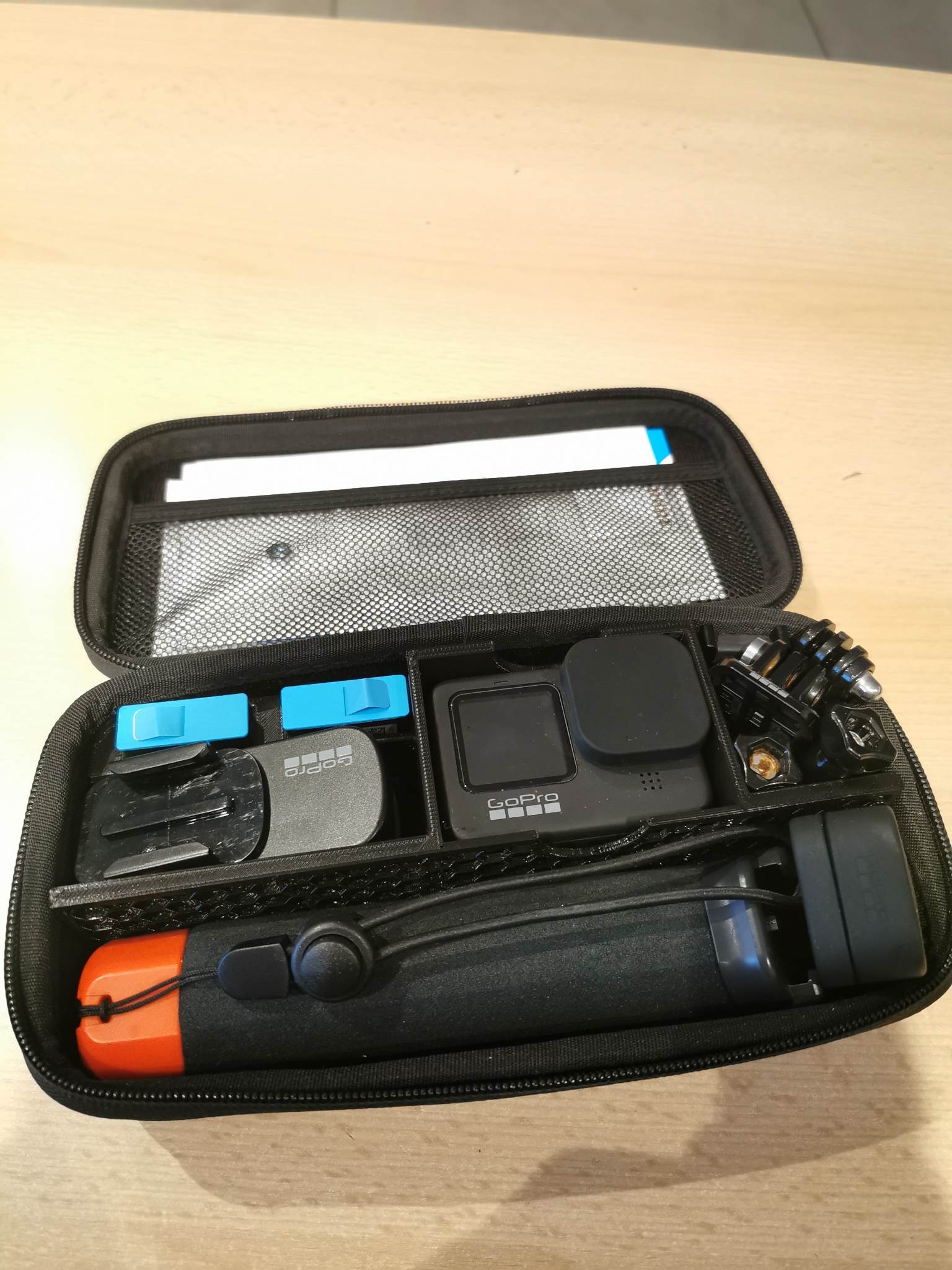 Inner frame for GoPro case por DenBéire-BD | Descargar modelo STL ...