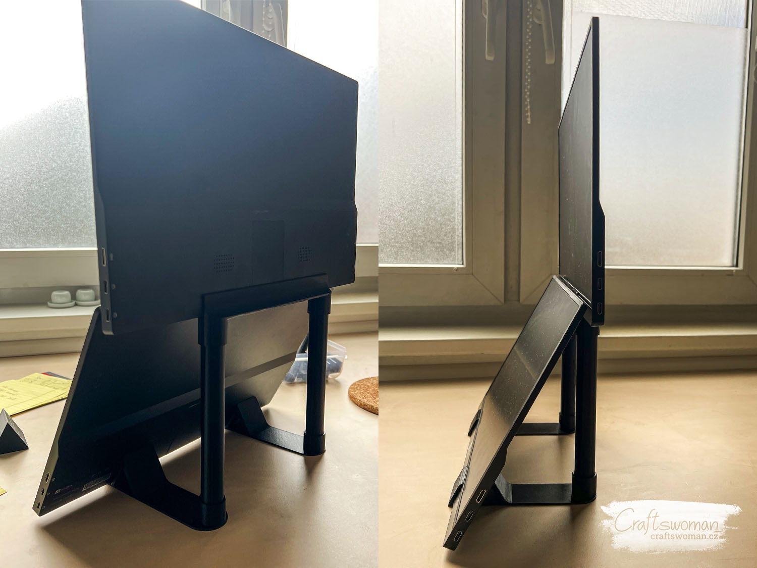 Stand for two external portable monitors [Stojan na dva externí ...