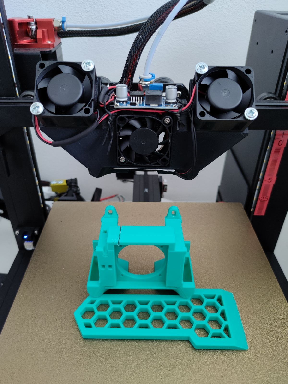 Neptune 3 40mm axial fan shroud by Attila Tamas | Download free STL ...